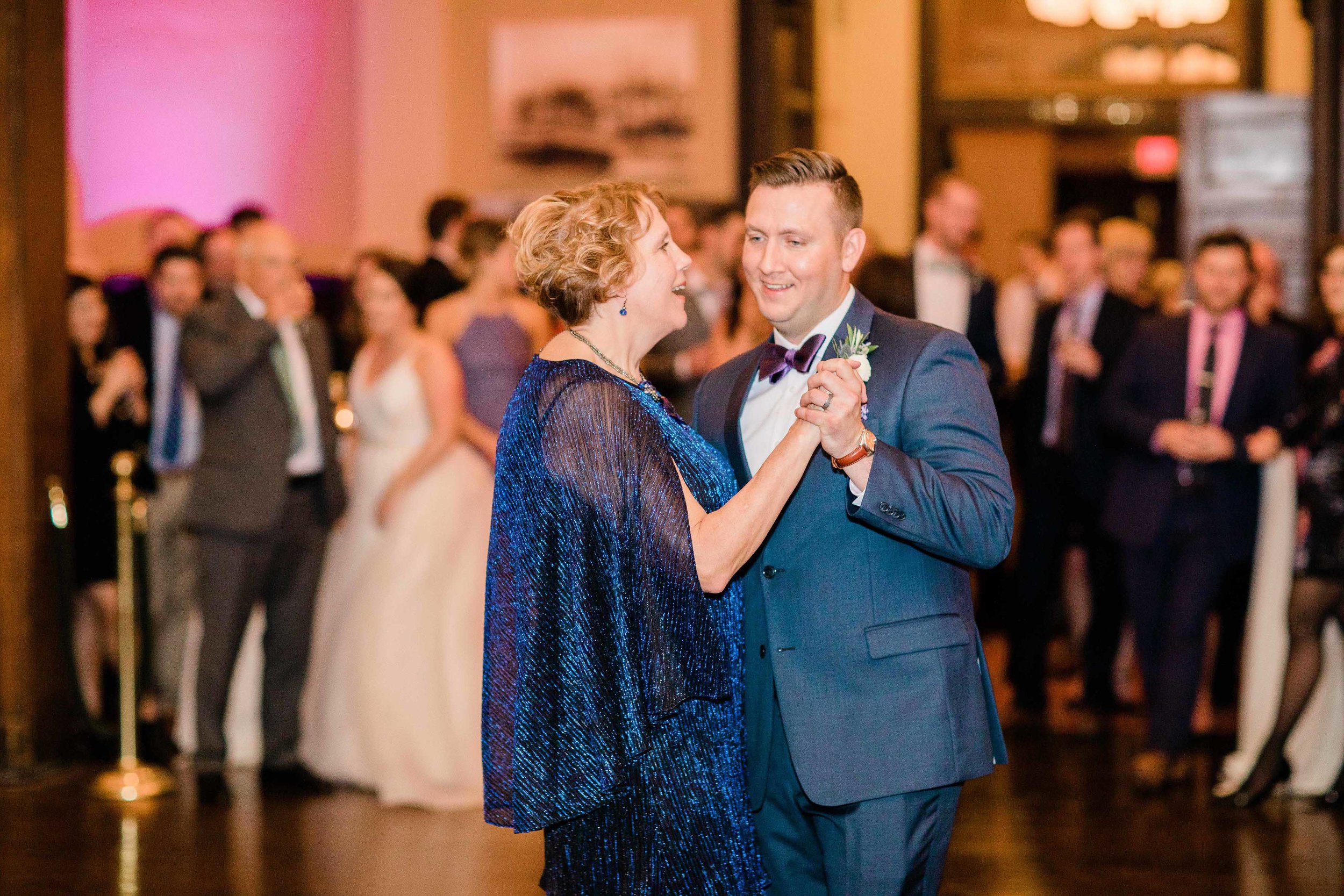 Sam & Sarah {Carnegie Center at Columbia Tusculum Wedding} — Lauren Day ...