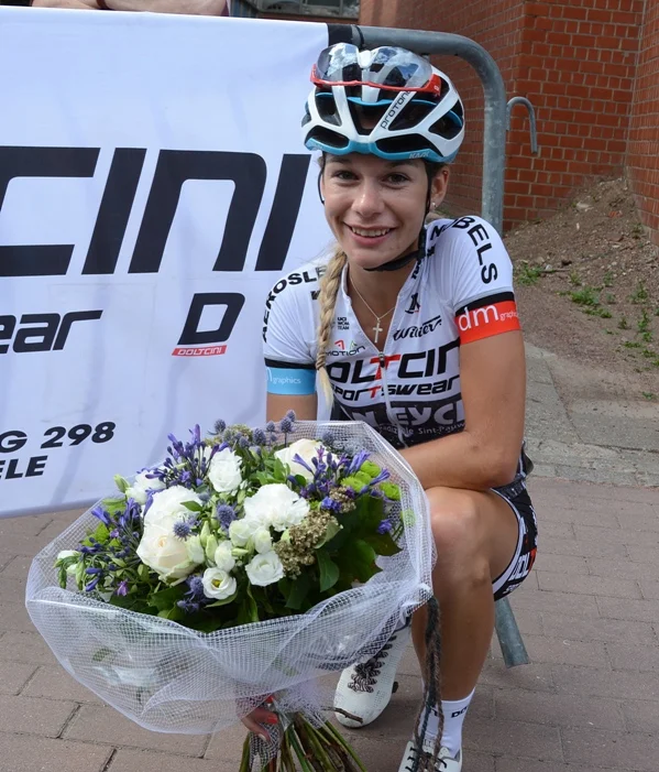 Mieke Docx exponent van sterk Doltcini-Van Eyck Sport in Strijpen — vrouwenpeloton.BE