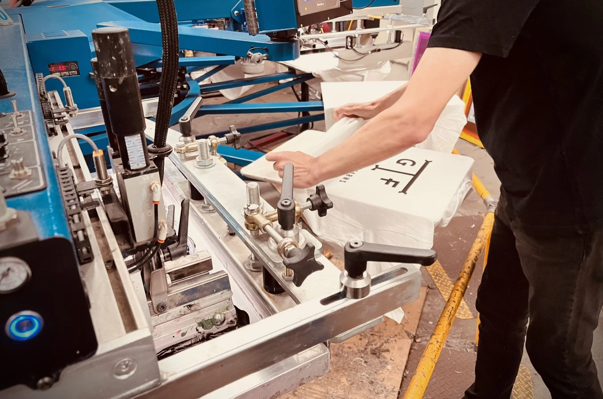 Custom T Shirt Screen Printing Brooklyn NYC | Raygun Printing