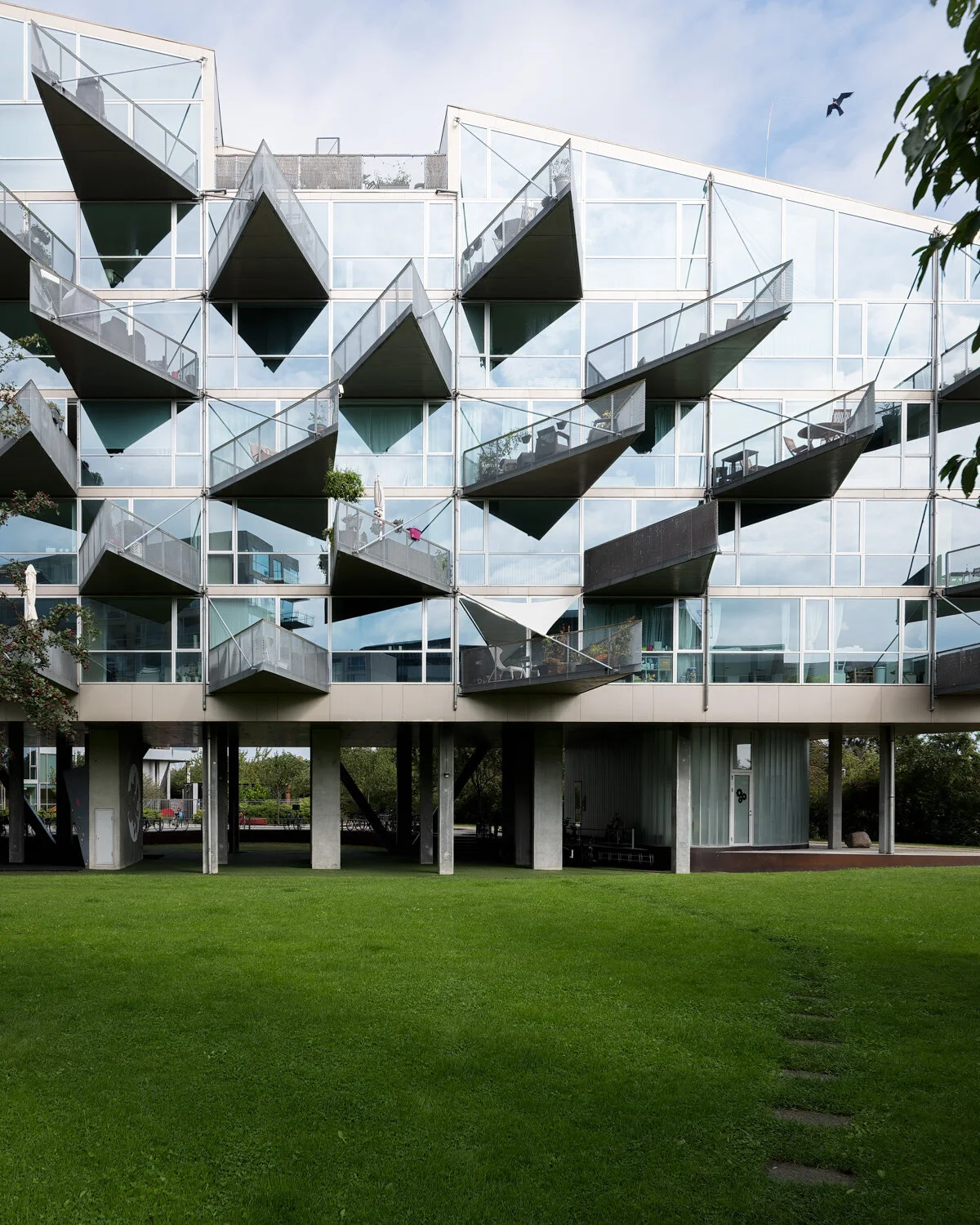 The Art of The Balcony: 8 Designs that Inspire