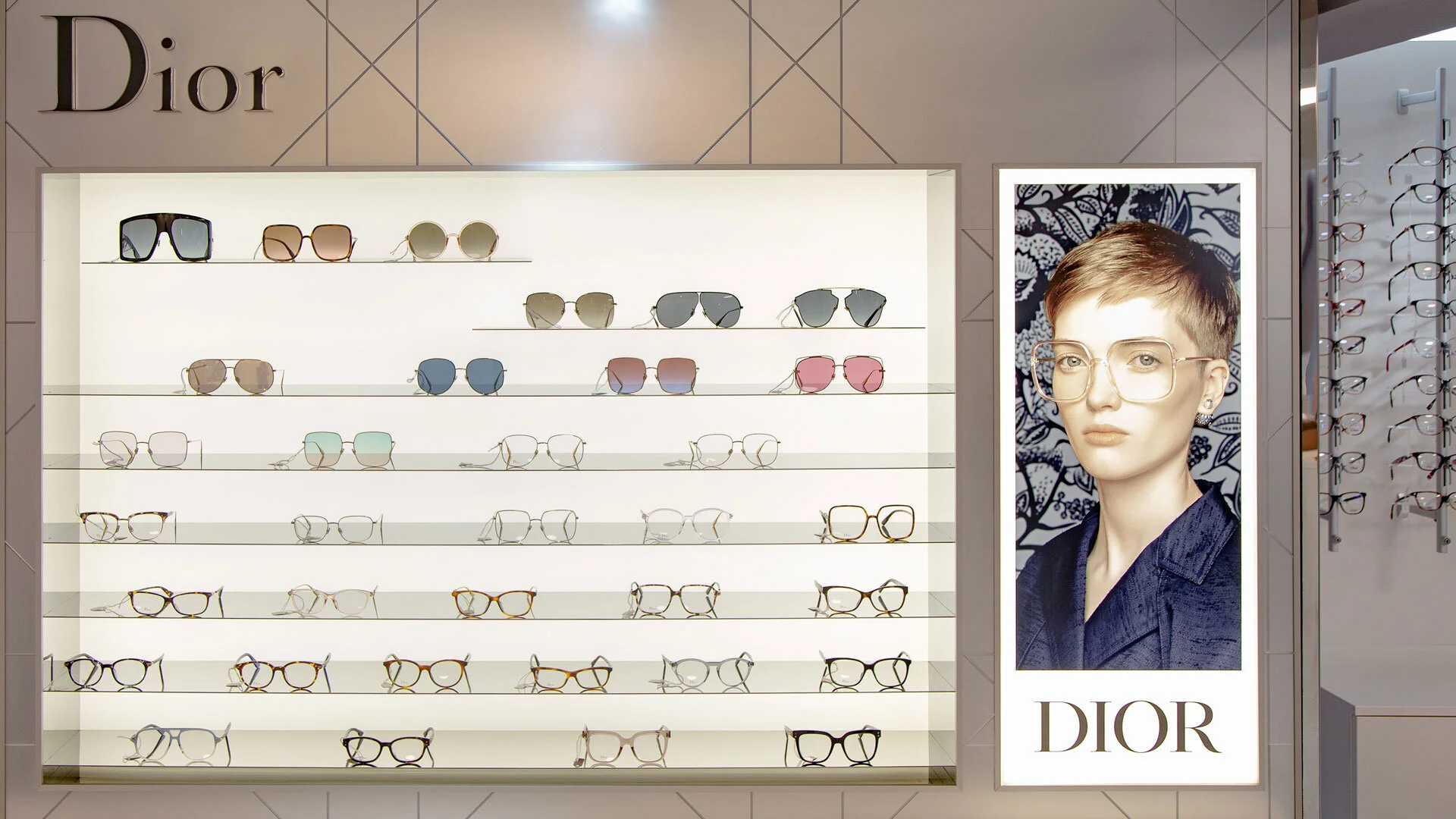 About Eyesite Opticians