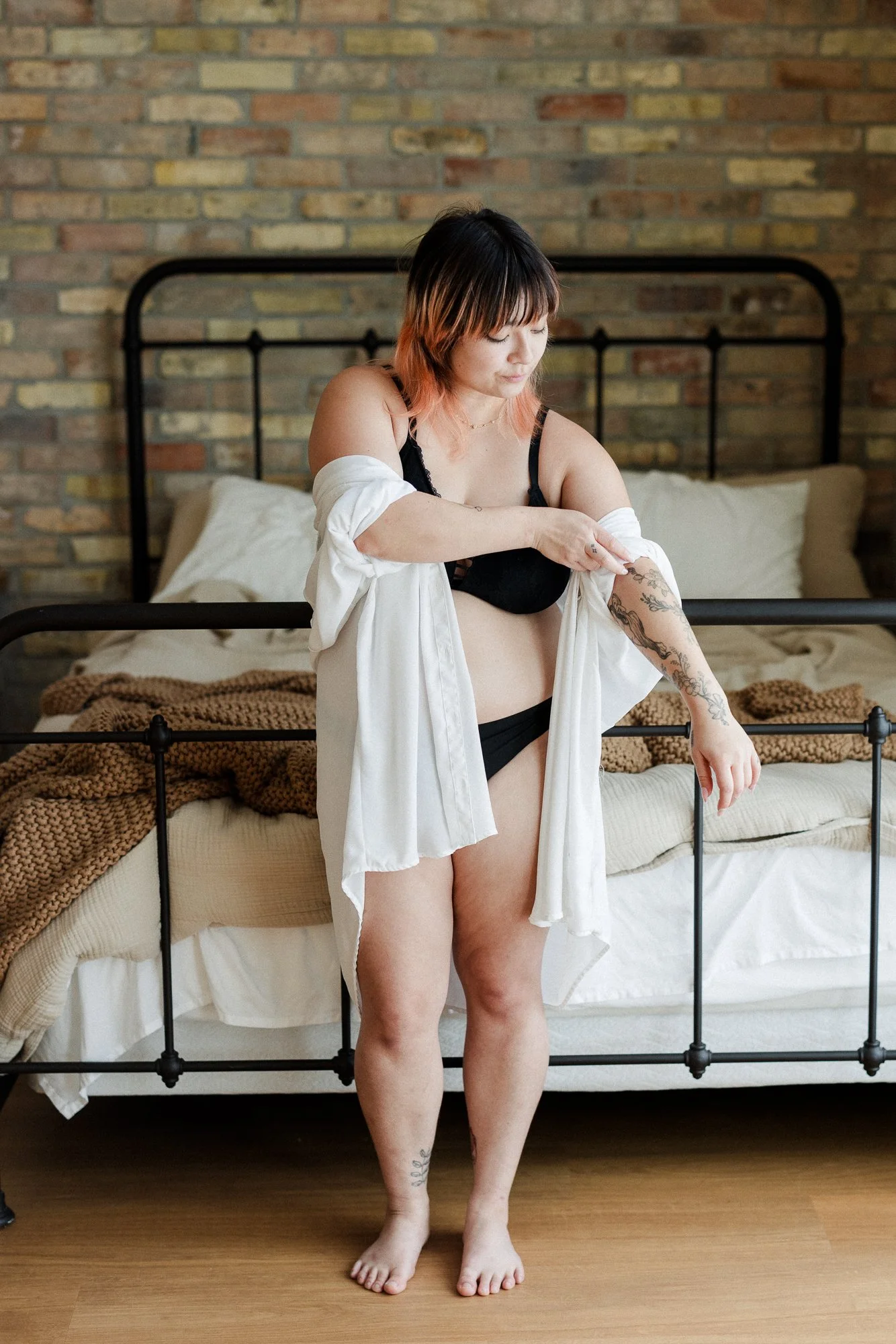 An artistic, fat-positive boudoir session at my Minneapolis studio ...