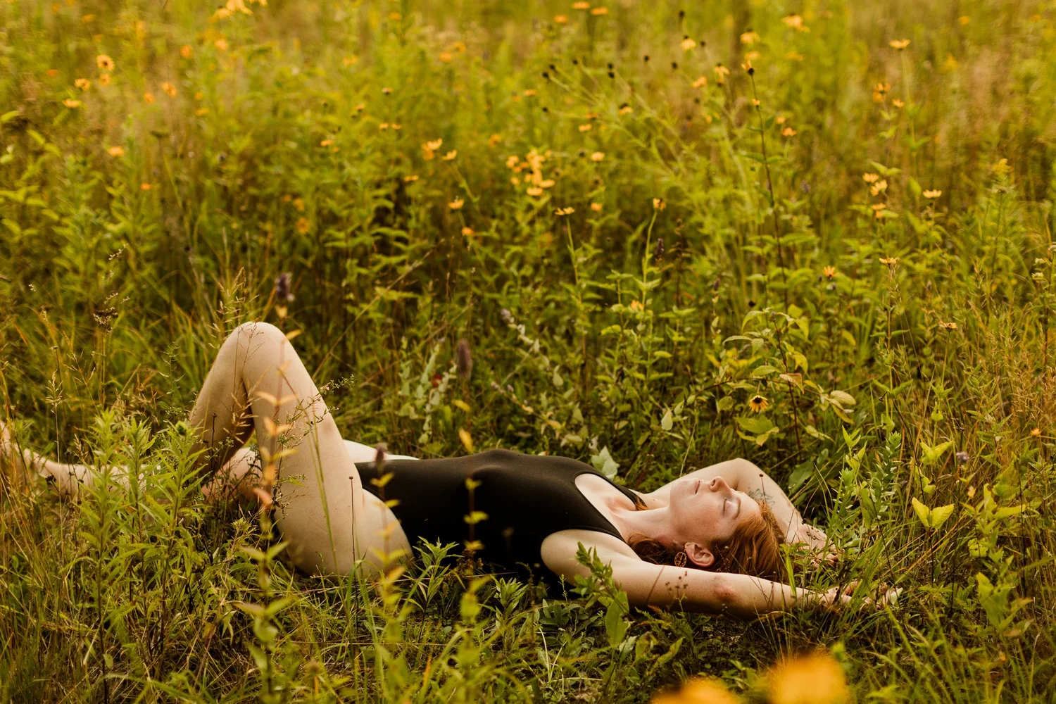 Poppins’ adventurous and serene outdoor boudoir session at sunset ...
