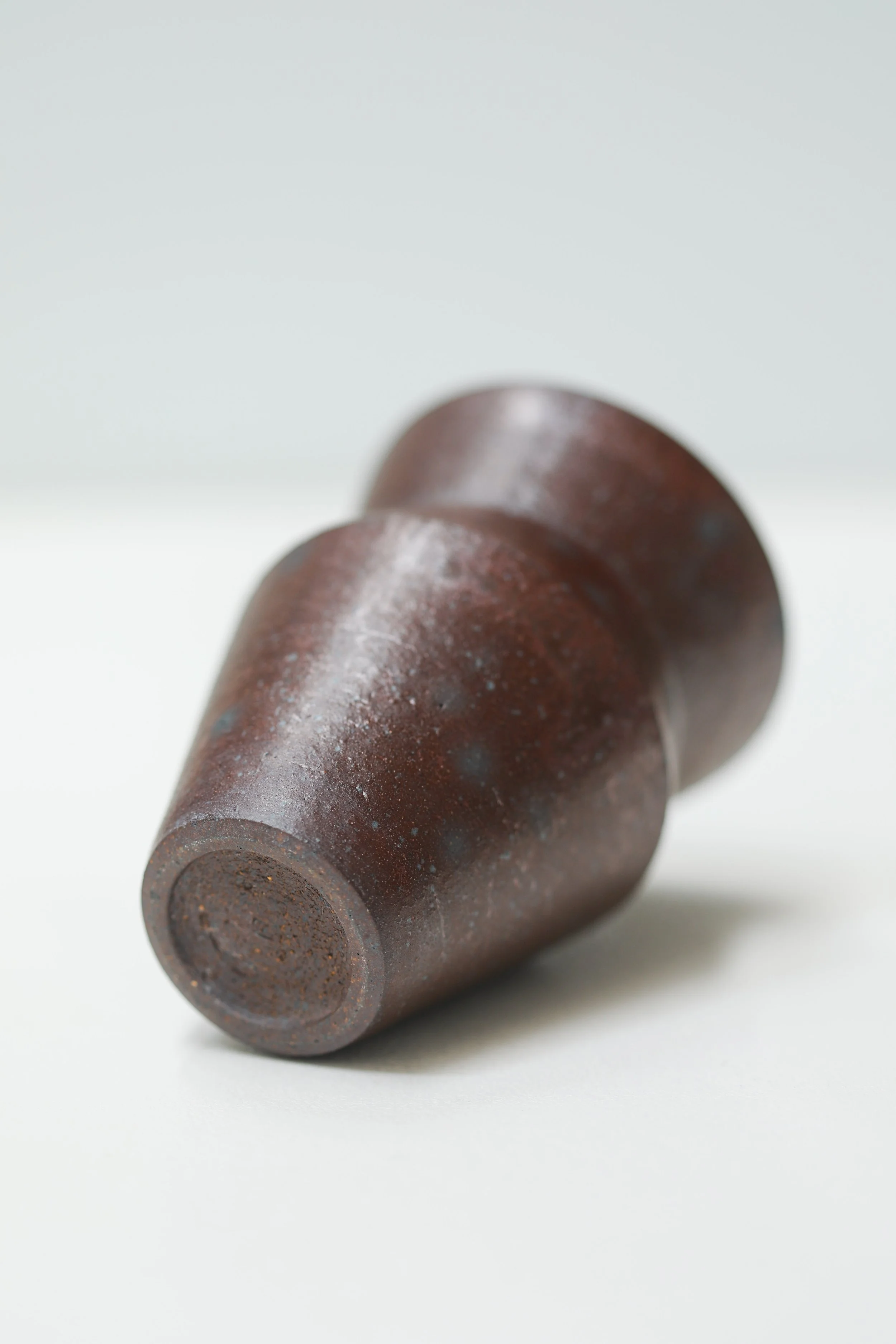 Small angular vase, crimson clay & crimson glaze — florian gadsby