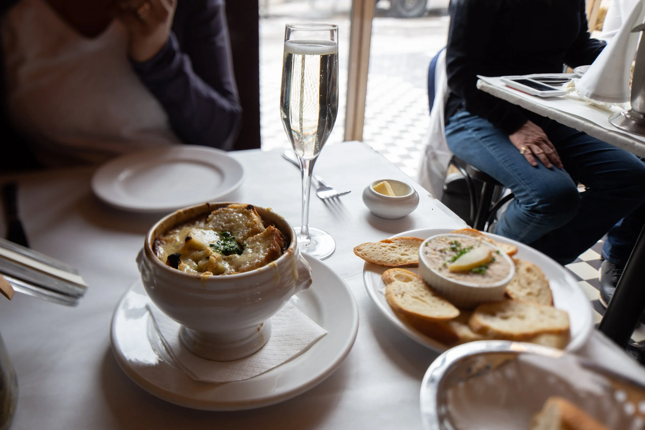 L'Express, Montreal — Nicholas Doyle Photography