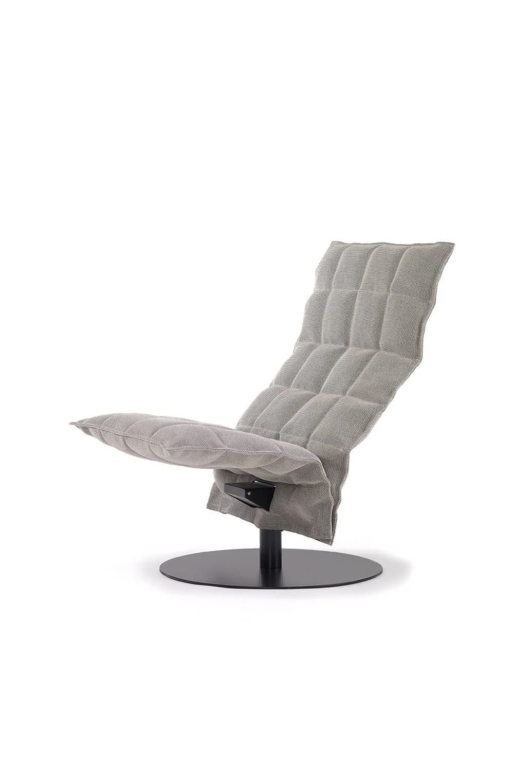 K Chairs & Ottomans..K Tuolit ja rahit — Woodnotes