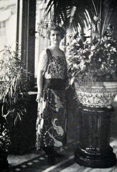 Downsizing, Vanderbilt Style Part One: The Story of Four Sisters.