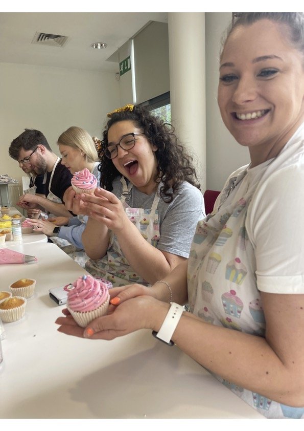 Cookie Girl cake decorating and baking book a class