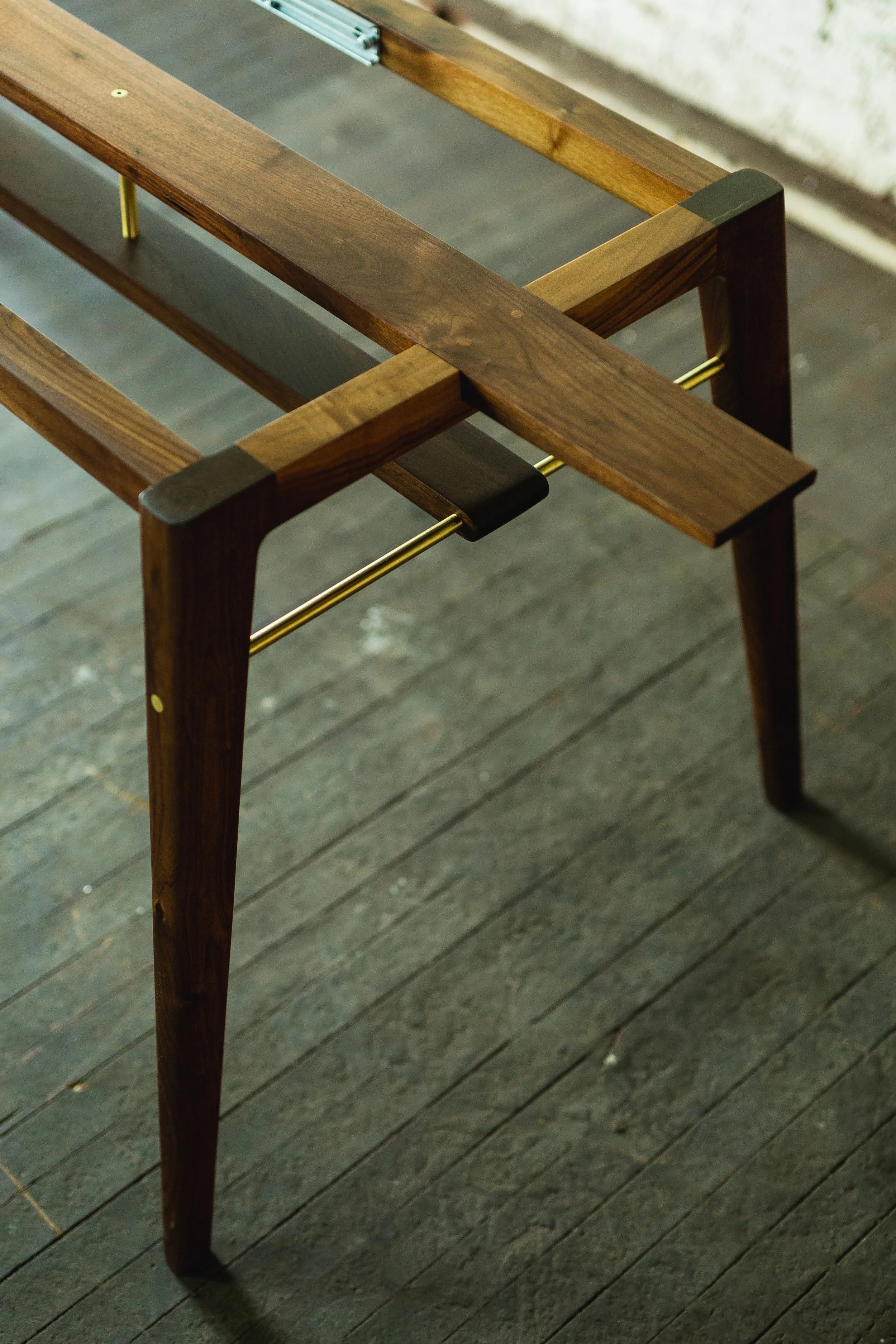 Flint Extension Table — Common Species | Heirloom Objects and Furniture