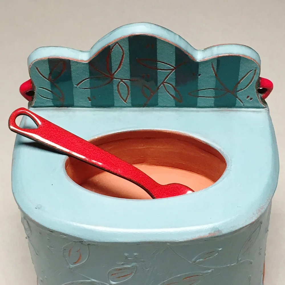 Salt Container With Lid
