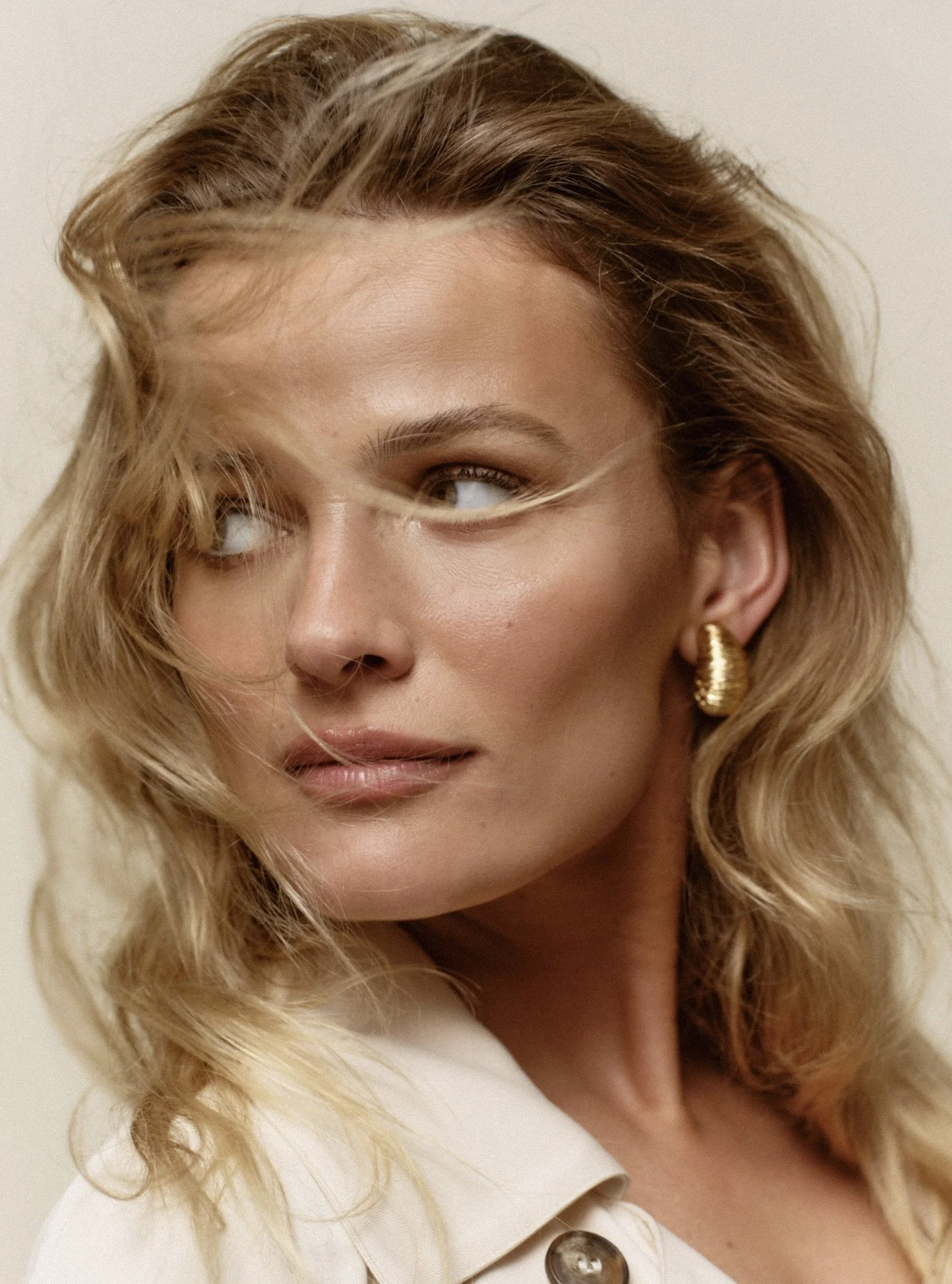 Miriam Nichterlein Make-up + Hair - Los Angeles