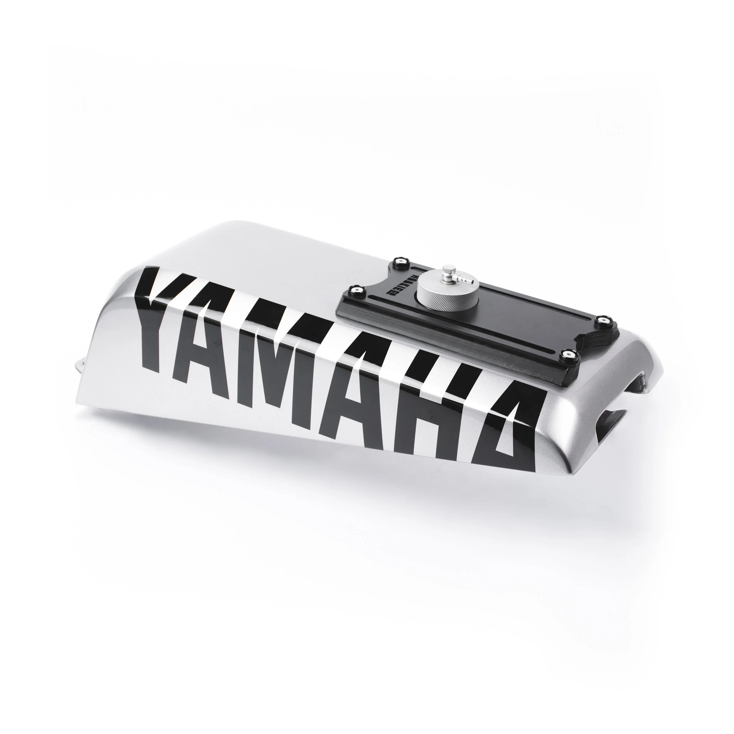 Custom fuel tank for yamaha XSR700 — MEISTER ENGINEERING