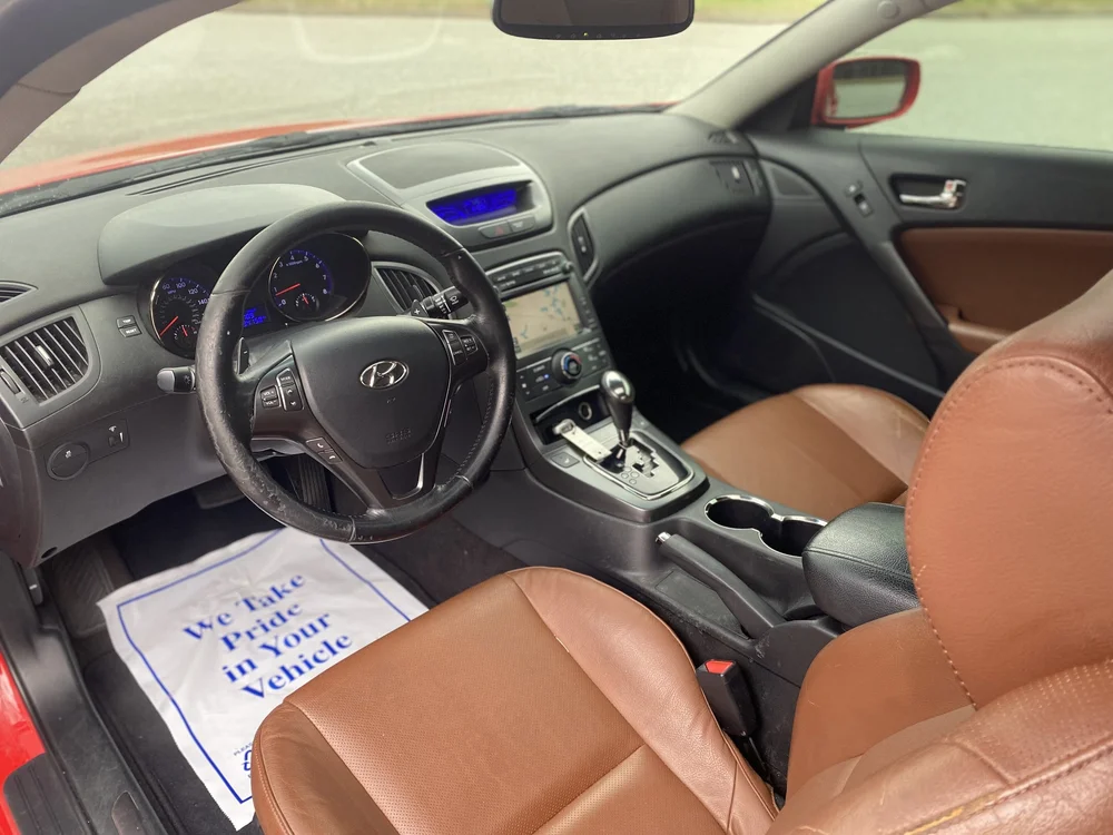 2011 Hyundai Genesis Interior