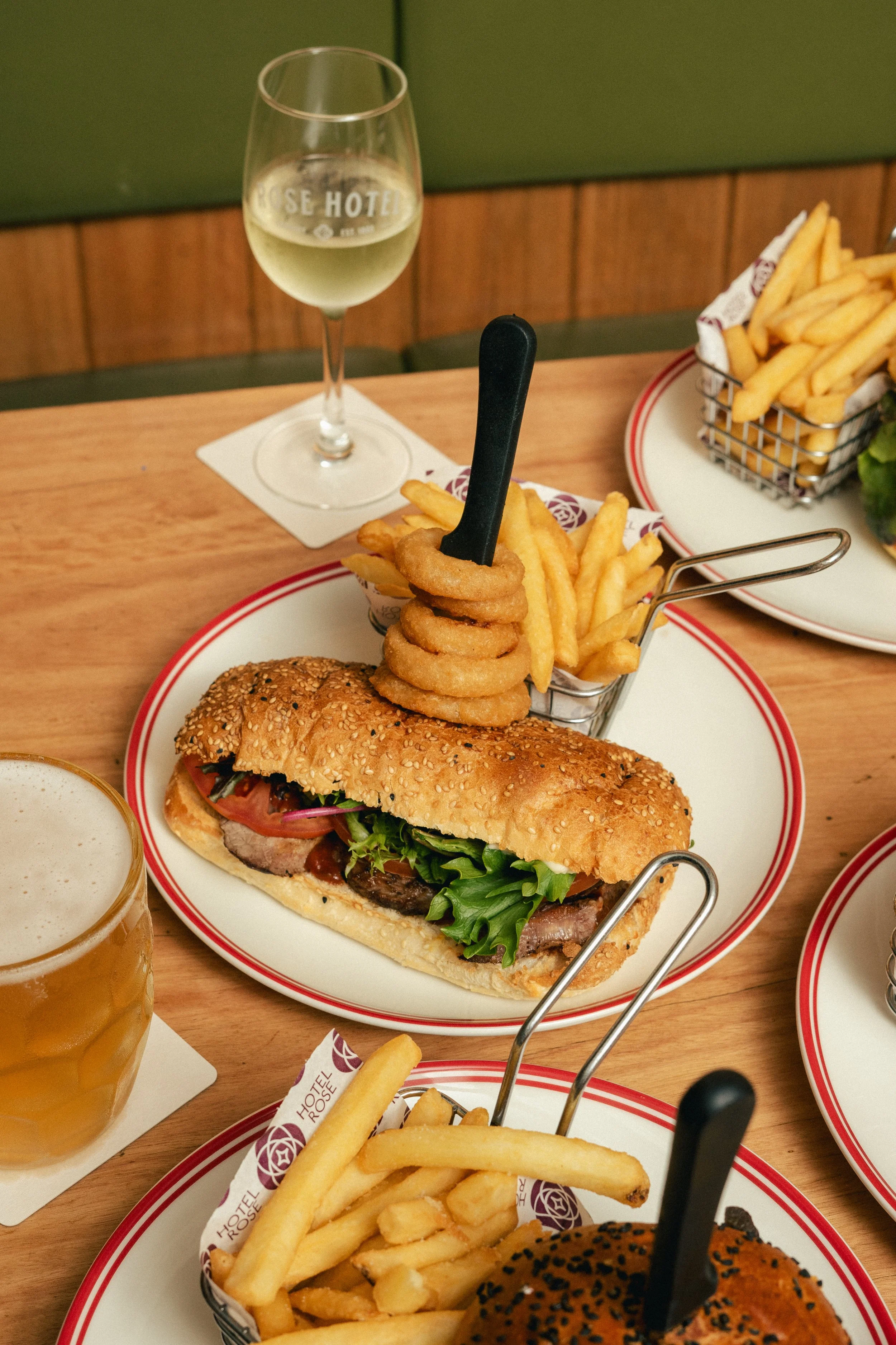 Lunch & Dinner at The Rose Hotel - Bunbury Pub & Restaurant - Kid ...