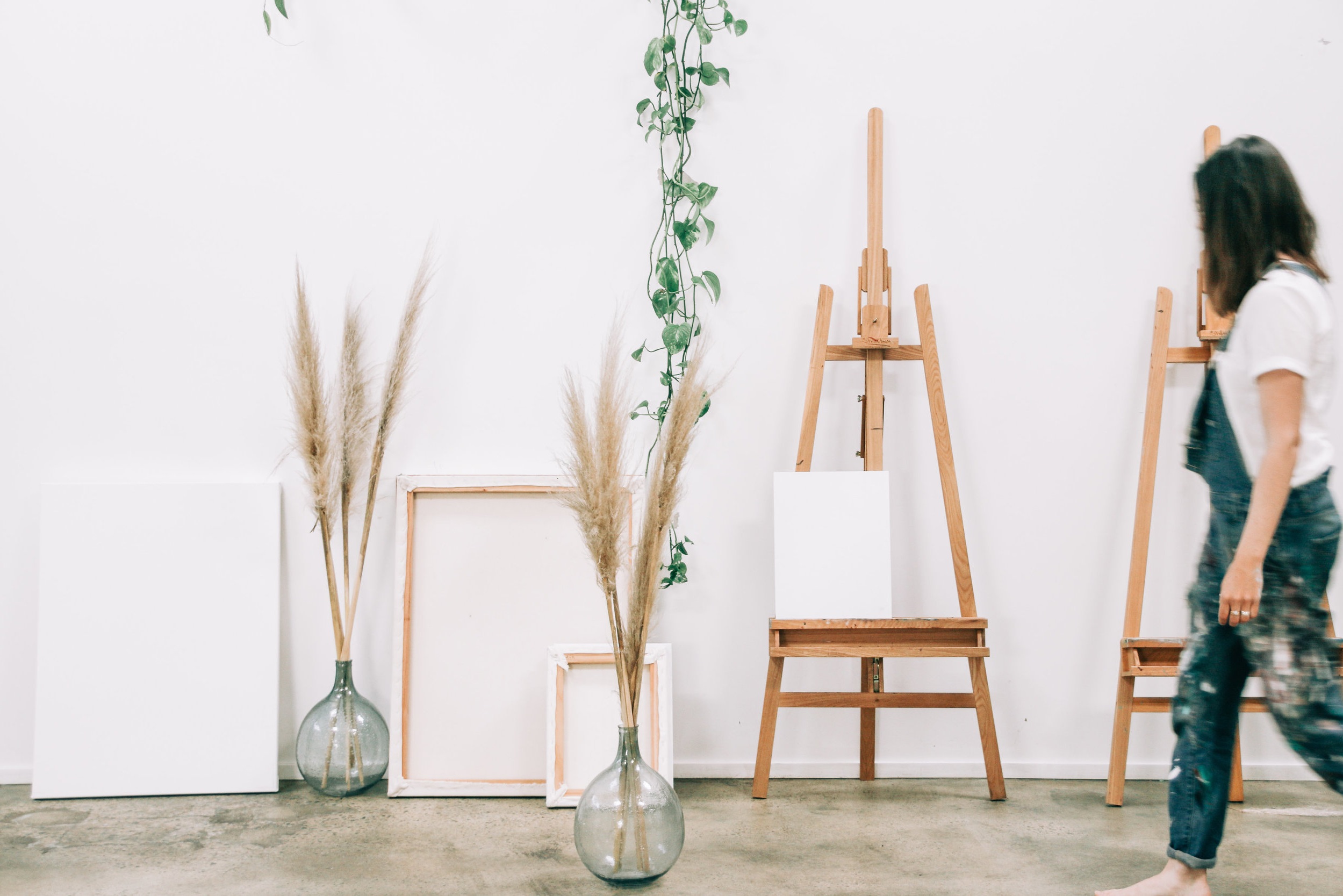 Rachelle Dusting Fine Art