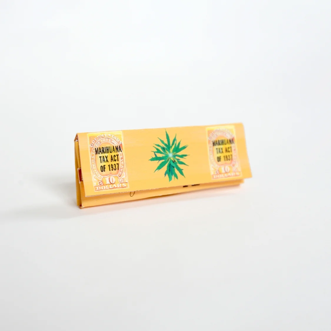 FRANCESCA GABBIANI CANNABIS LEAF ROLLING PAPERS WeR2 francesca-gabbiani-cannabis-leaf-rolling-papers-wer2
