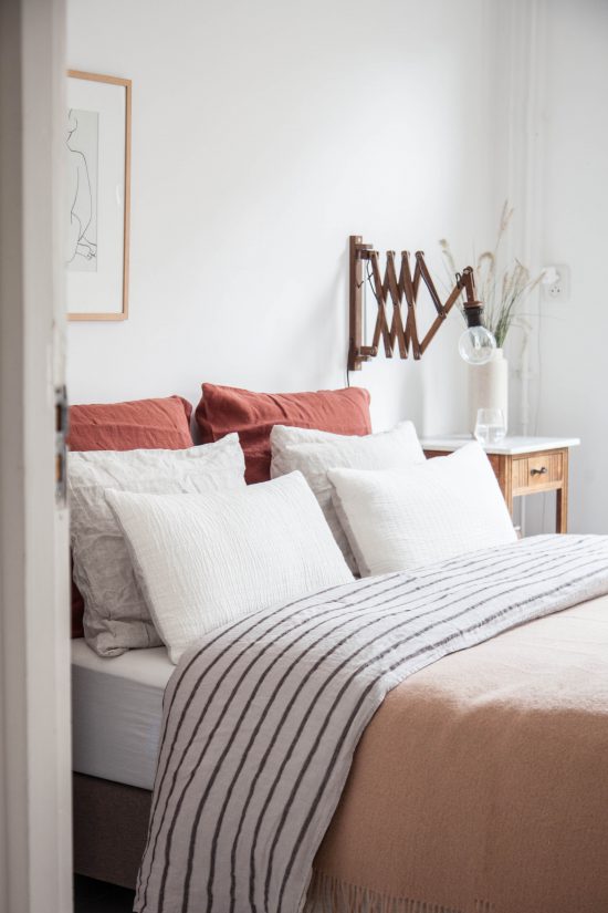 The Anatomy of a Well-Layered Bed — Paper & Moon