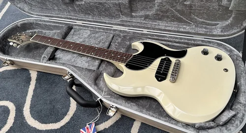Case Guitars - Hand Built Electric Guitars