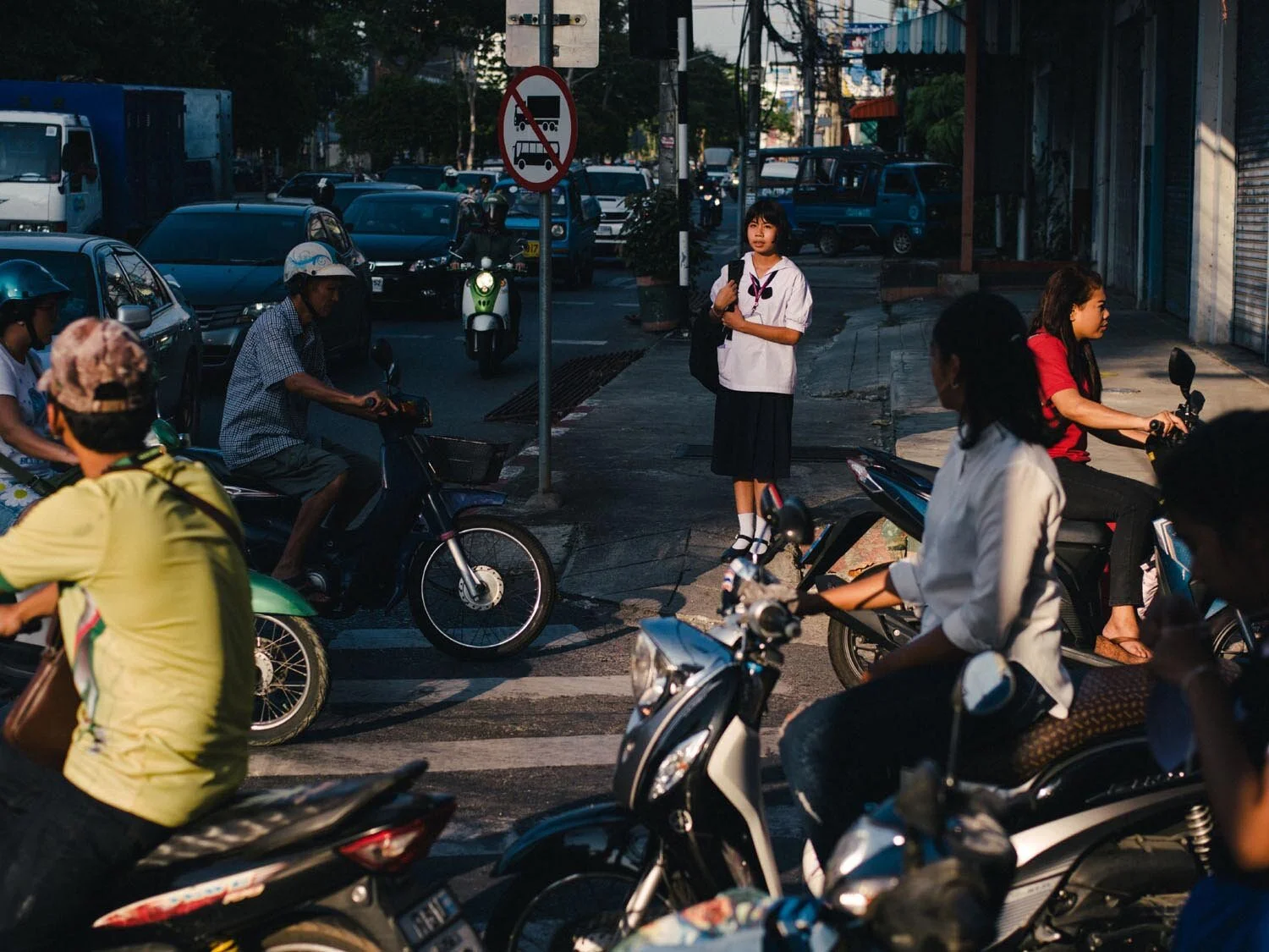 Street Photography with a Digital Medium Format Camera — JORIS HERMANS