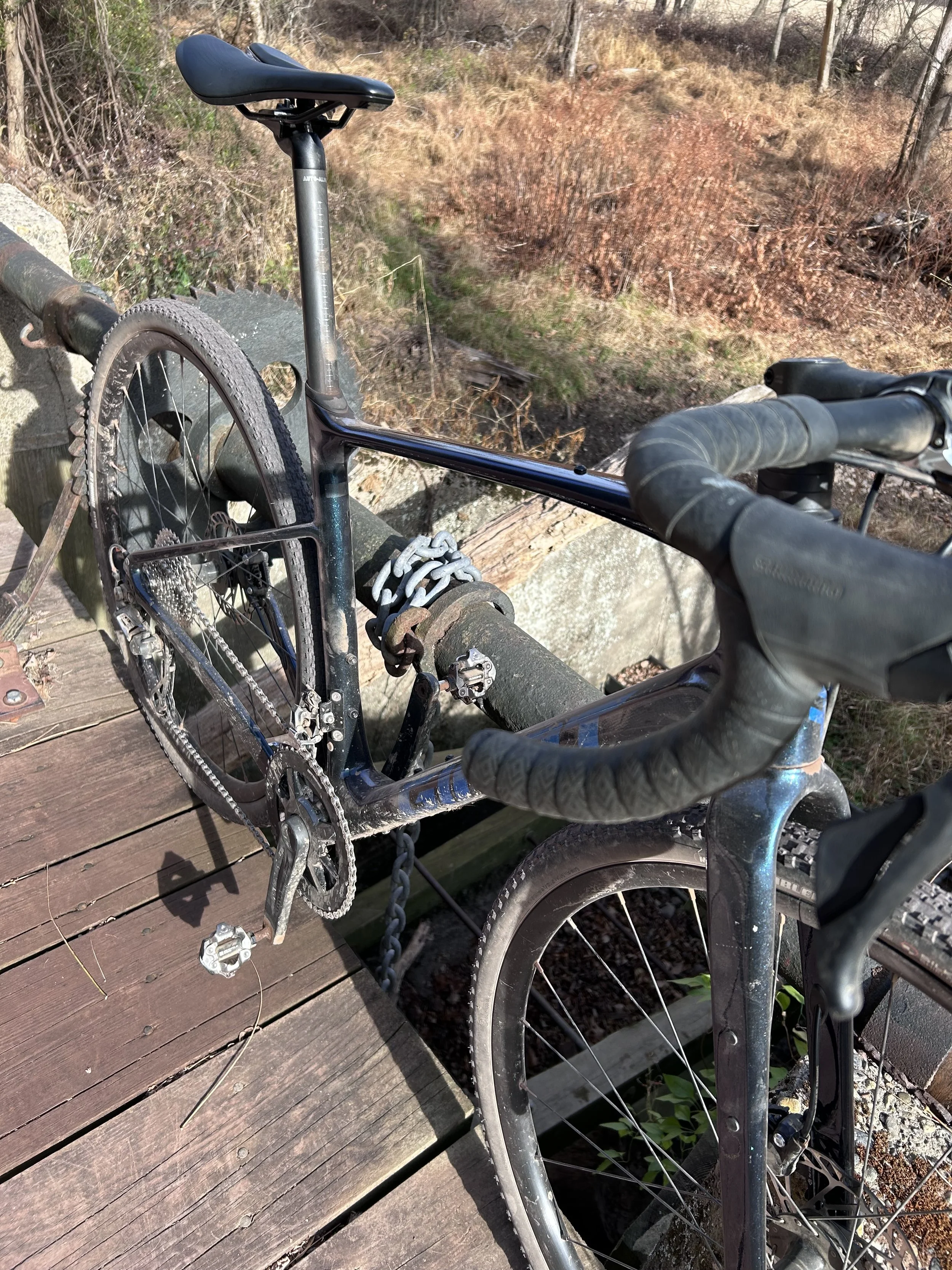 Review: Giant Revolt Advanced 2 — Creaky Bottom Bracket