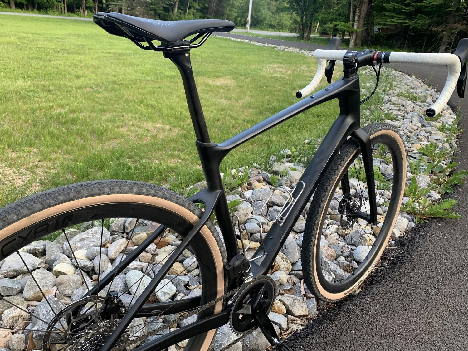 Review: Giant Revolt Advanced Pro 1 — Creaky Bottom Bracket