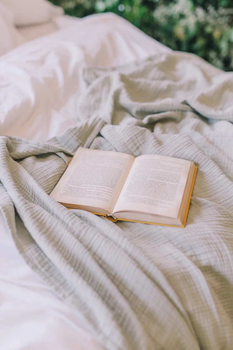 How to Transform Your Dorm Room: 7 Unique Interior Design Tips for a ...