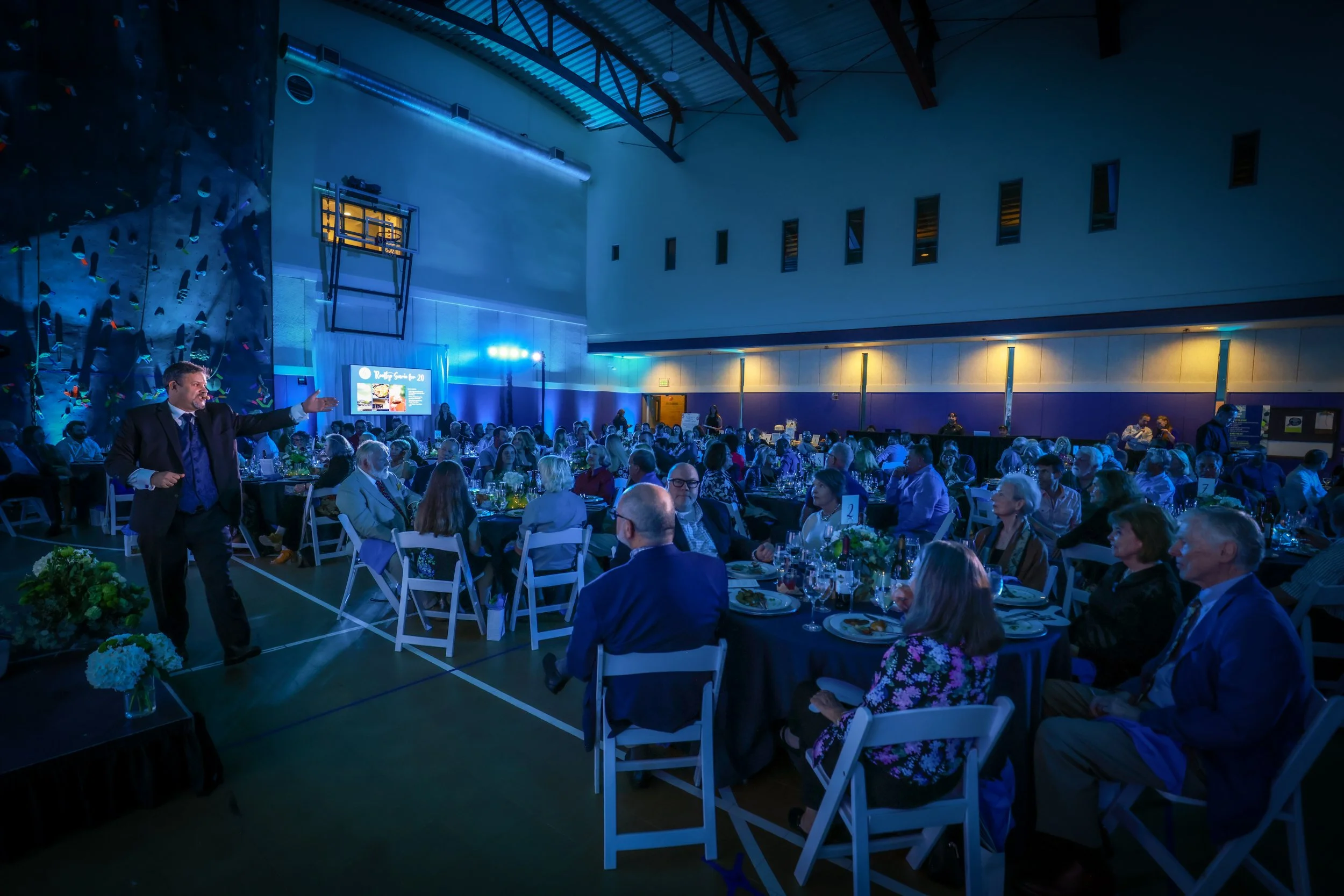 Devon Bell — Stellar Fundraising Auctions