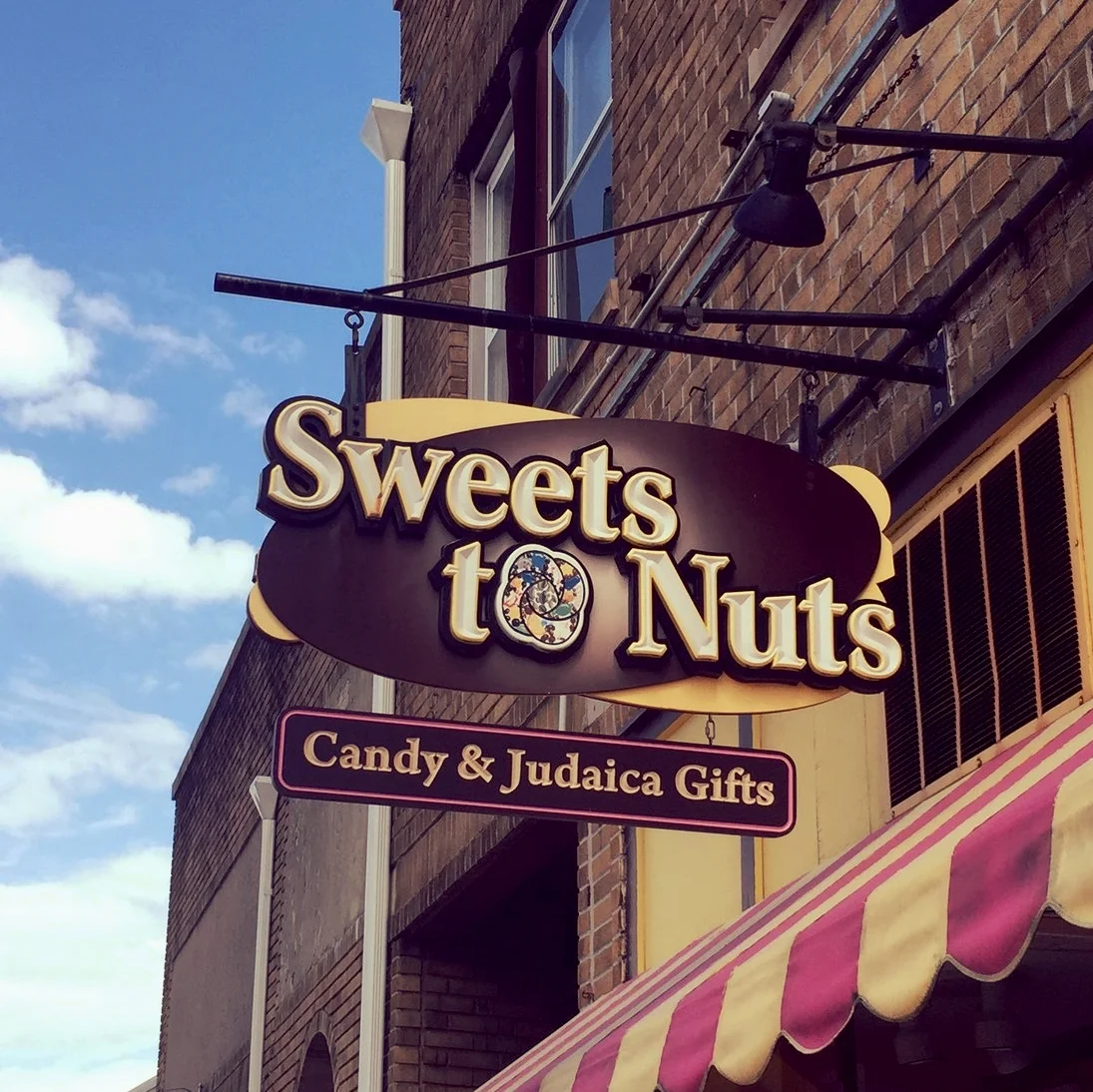 Signage Manual — Main Street Highland Park