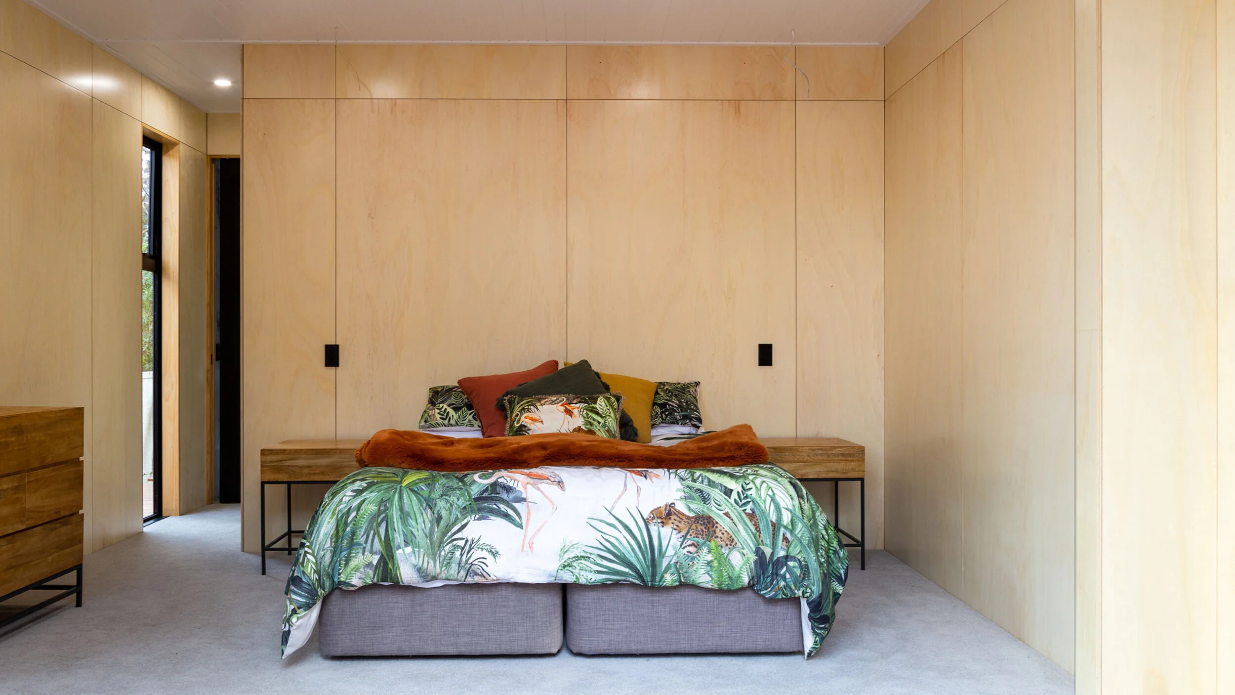 Installation and Fixing —Plytech