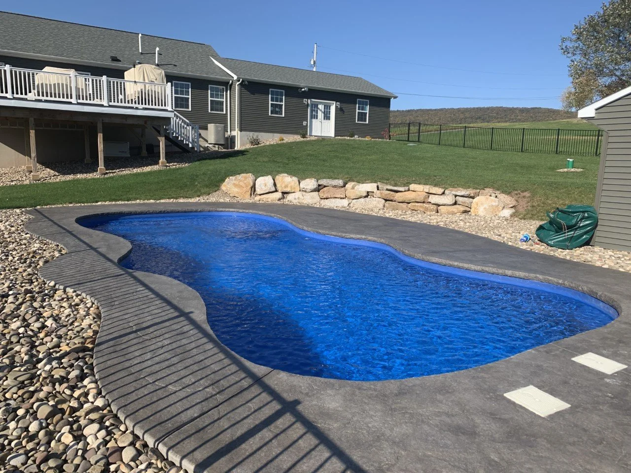 Coral Sea Lounger Fiberglass Pool | Browning Pools