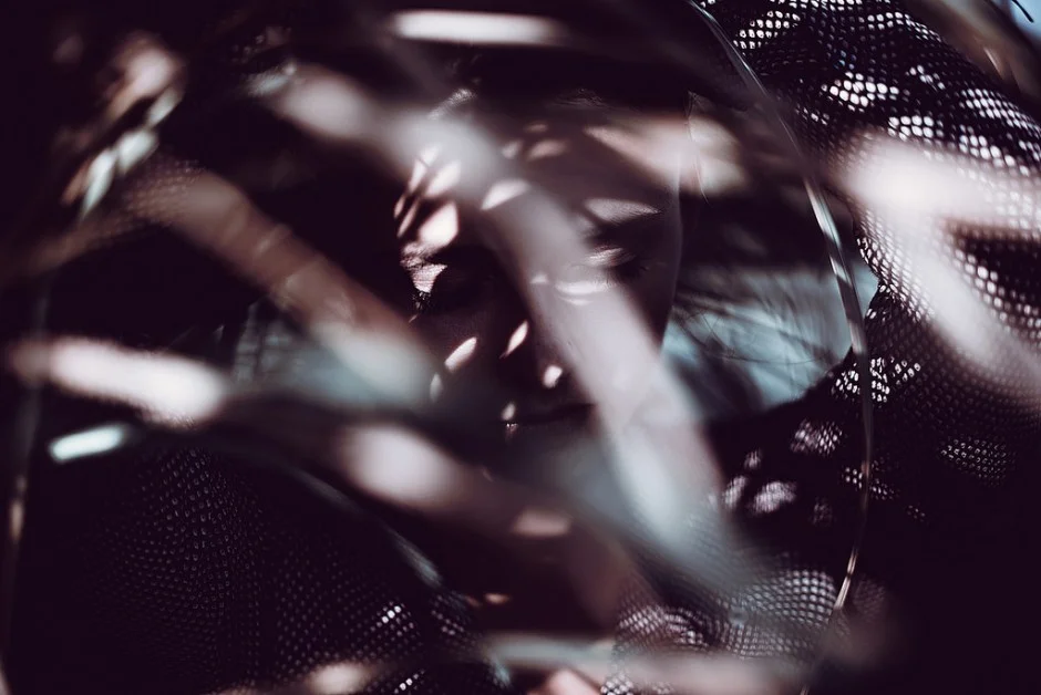 Lights and Shadows portraits by Jonas Hafner — DESIGNCOLLECTOR