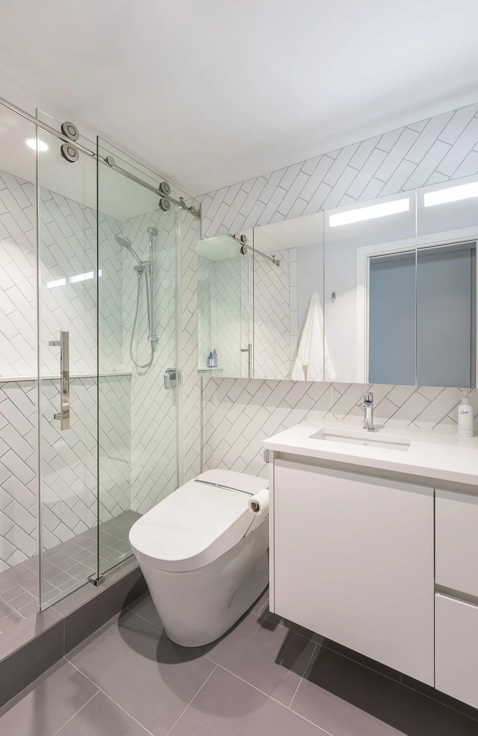 11 Tips For A Successful Condo Bathroom Renovation Articulated Design