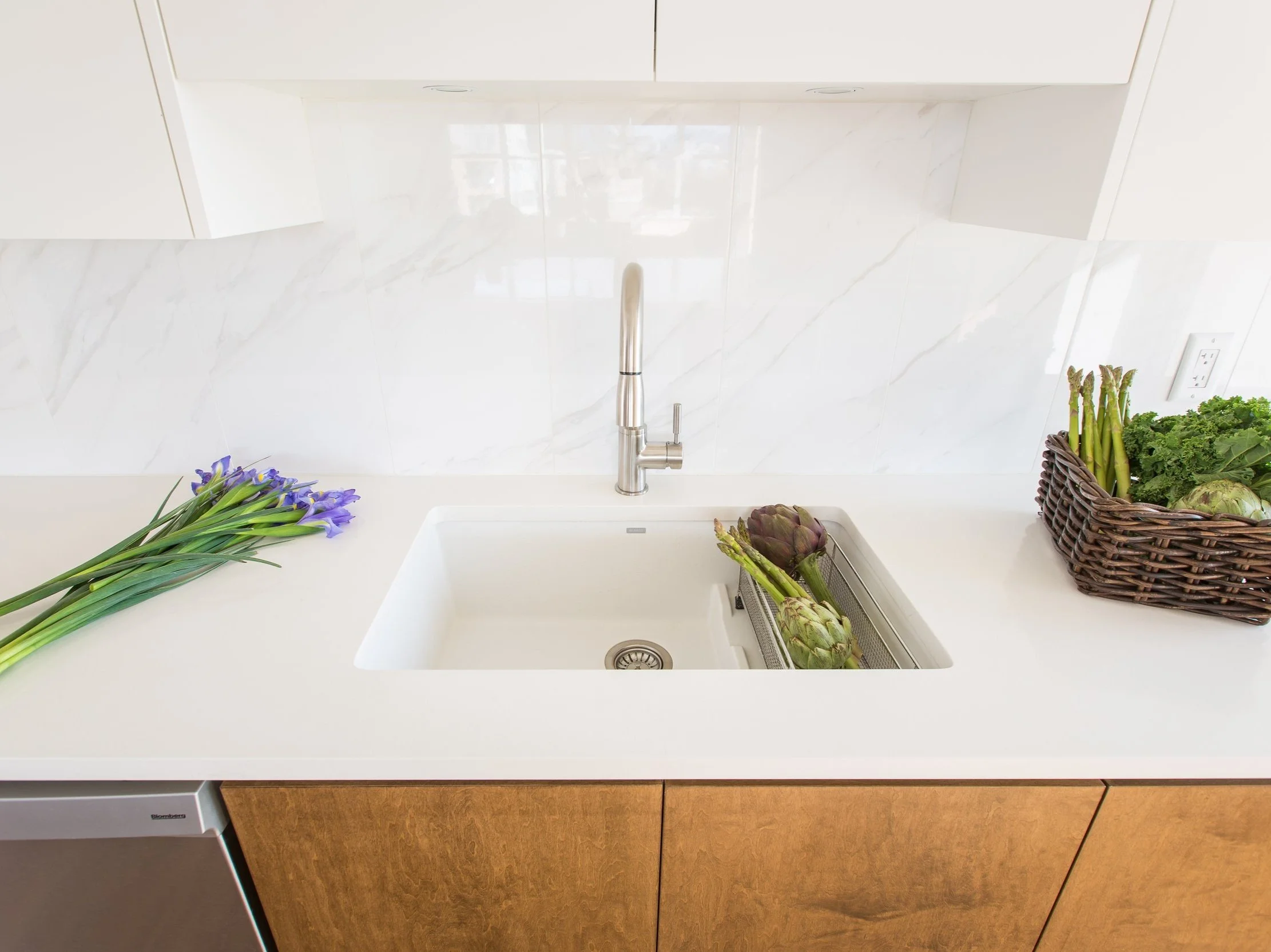 Design Guide: Condo Kitchen Renovations - Articulated Design Studio ...