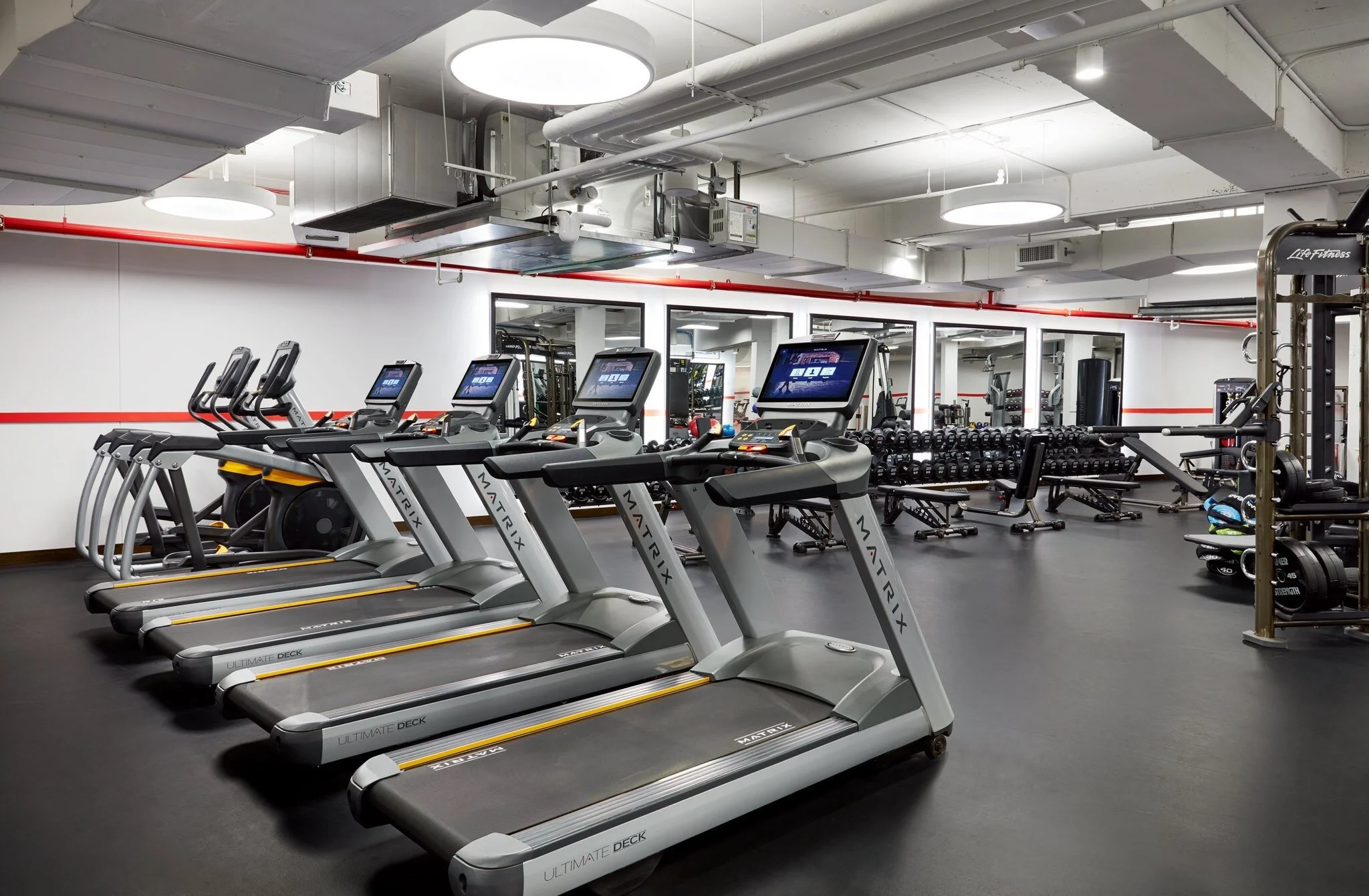 A Review of the World's Largest Hotel Gym at the TWA Hotel - Fittest Travel