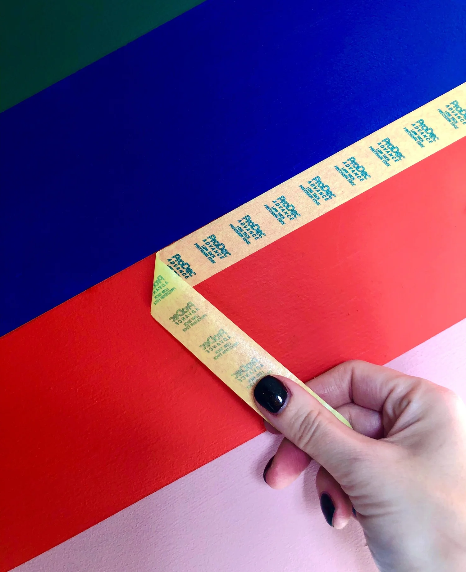 How To Use Painter's Tape: Tips To Get A Perfectly Straight Paint Line ...