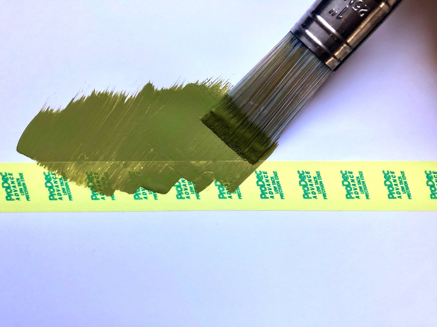 How To Use Painter's Tape: Tips To Get A Perfectly Straight Paint Line ...