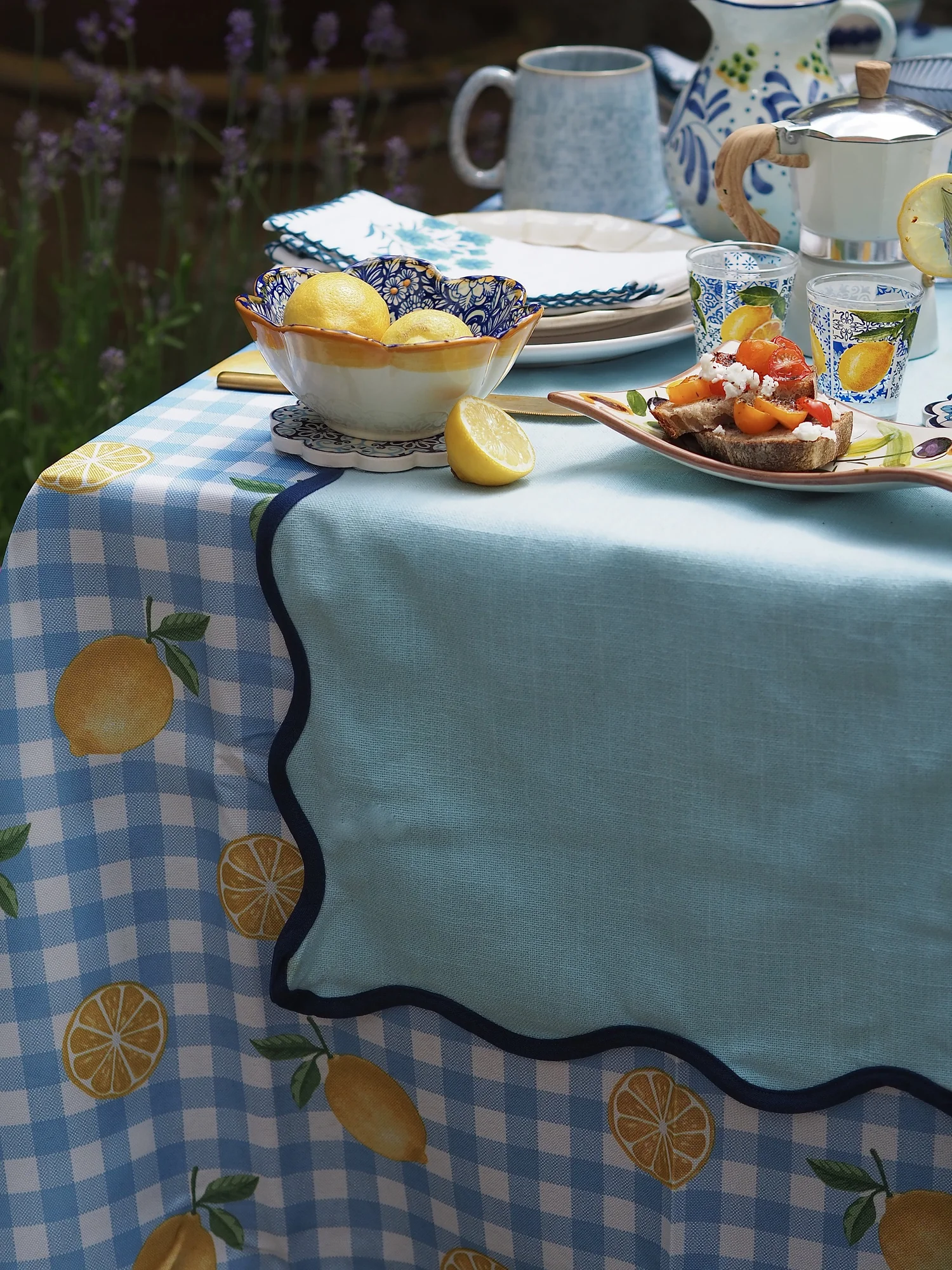 How To Style a Mediterranean-Inspired Table Setting — MELANIE LISSACK ...