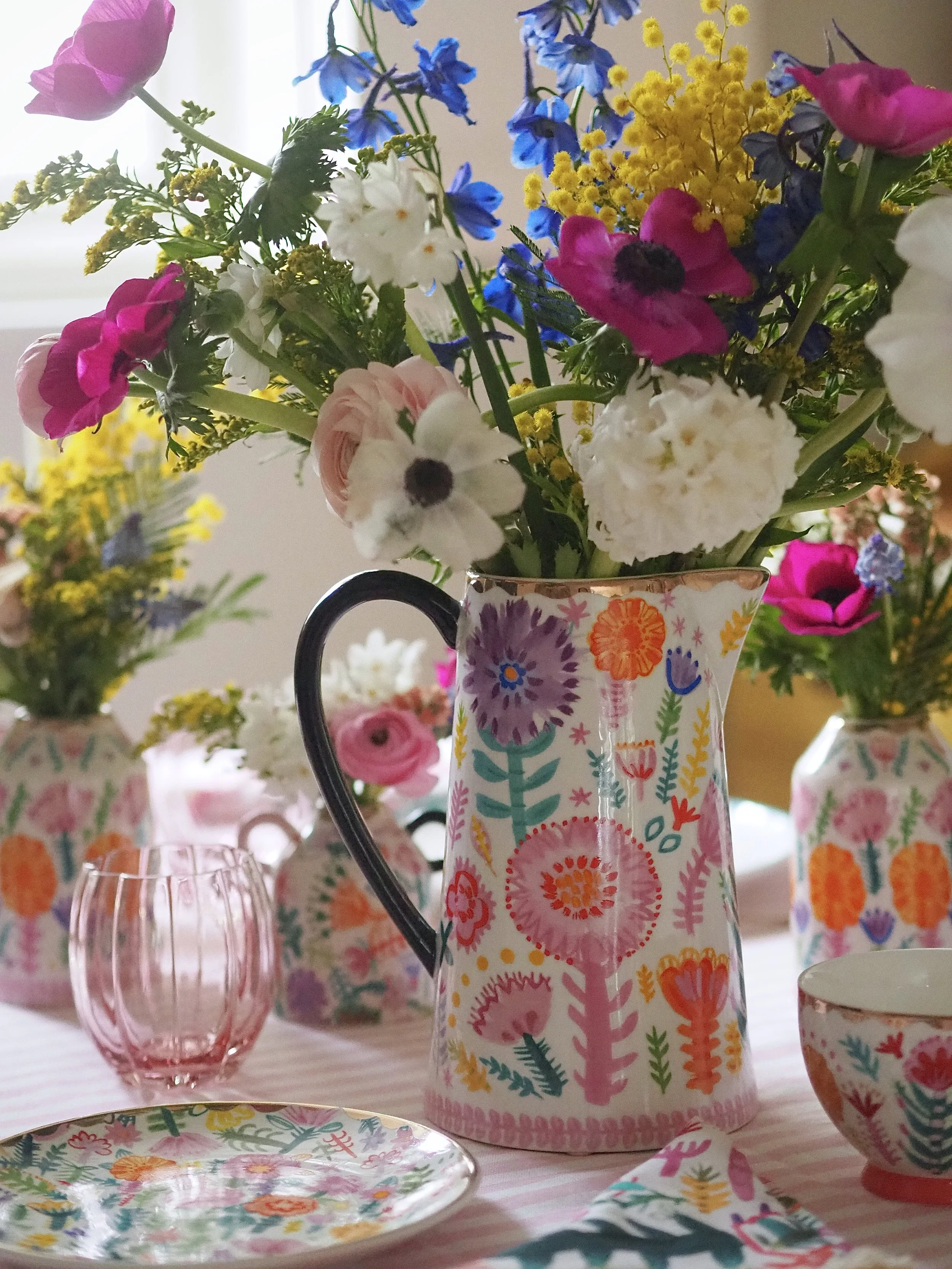 Spring Table Decor Ideas: 5 Easy Tips for a Vibrant Tablescape ...