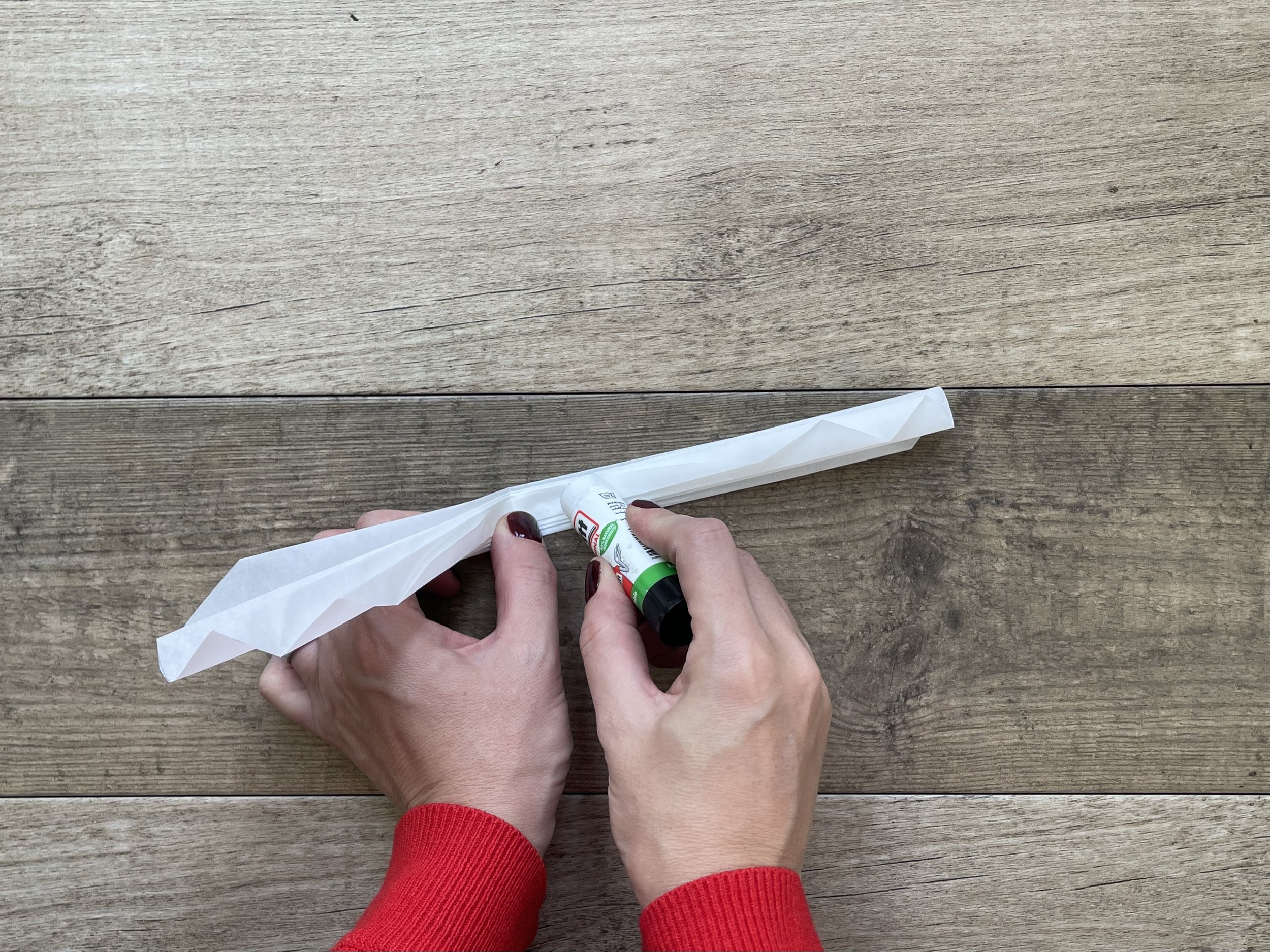 How To Easily Make Stunning Scandi-Style Folded Paper Christmas ...
