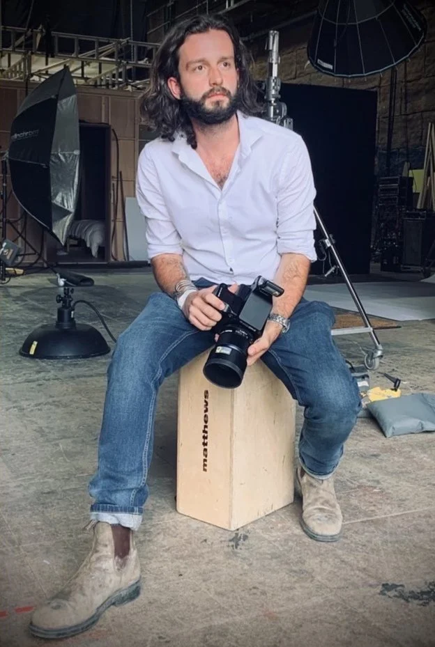 Biography and Resume — Rob Youngson Unit Stills