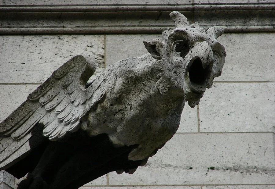 Witness Reports "Flying Gargoyle" over Hoffman Estates, Illinois — The ...