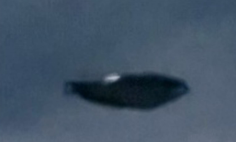 Witness Reportedly Photographs UFO from Balcony in Celle di Bulgheria ...