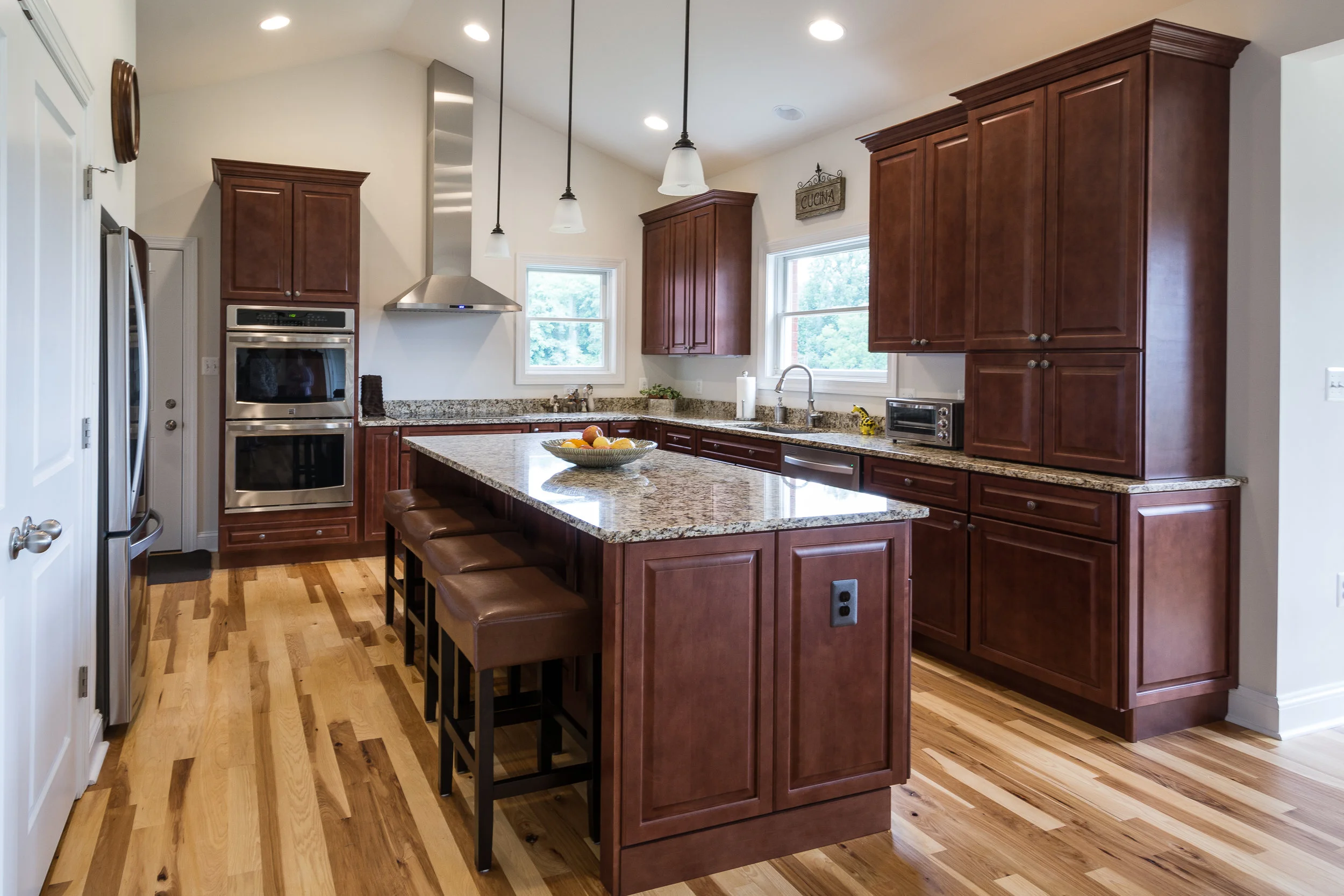 Warren Cabinets Kitchens Baths & Closets