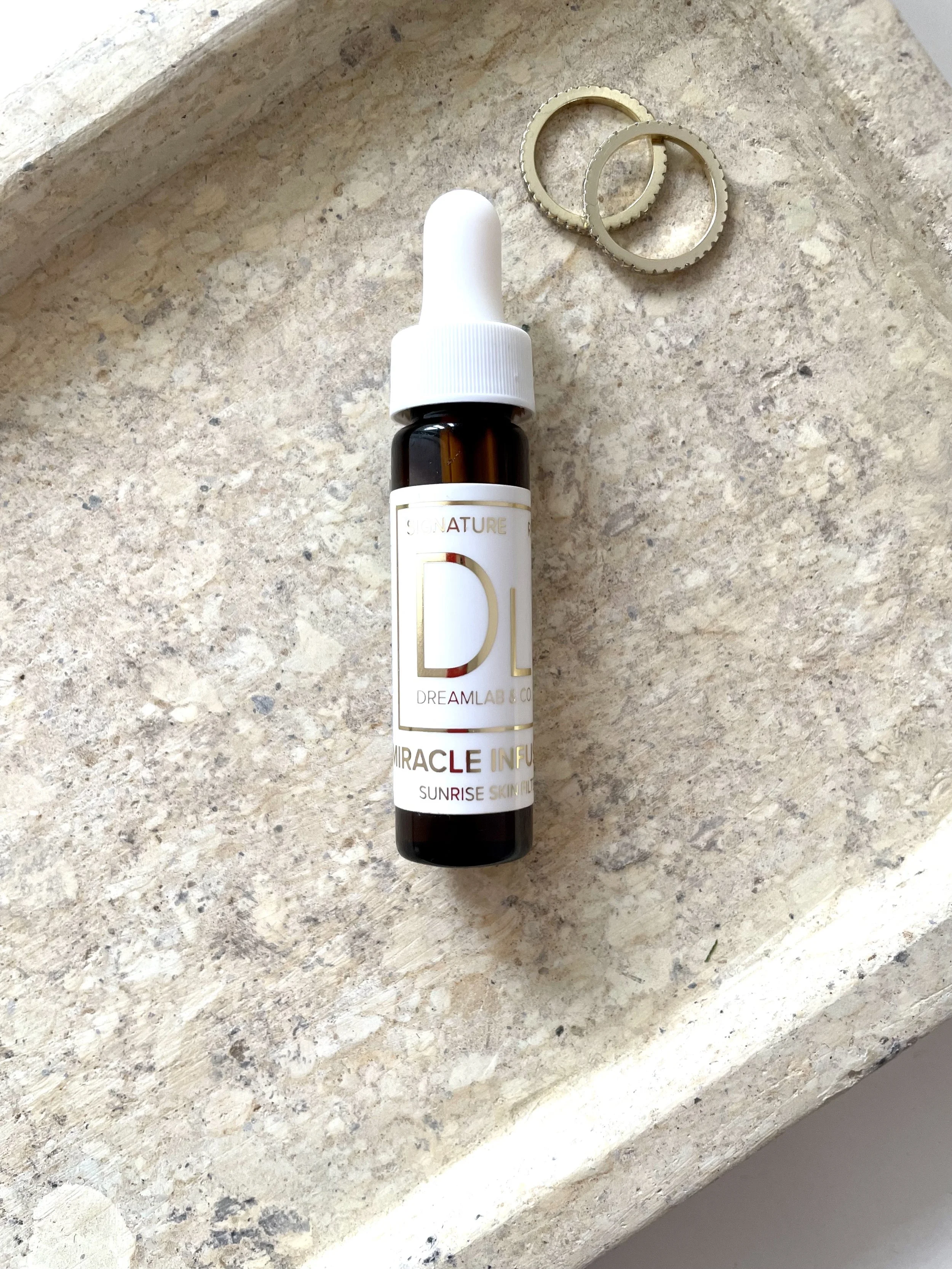 DREAMLAB At-Home Peels For Glowing Model Skin