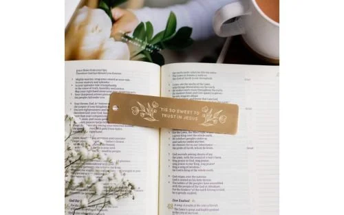 50+ Best Gift Ideas for Book Lovers | Unique & Thoughtful Gifts for ...