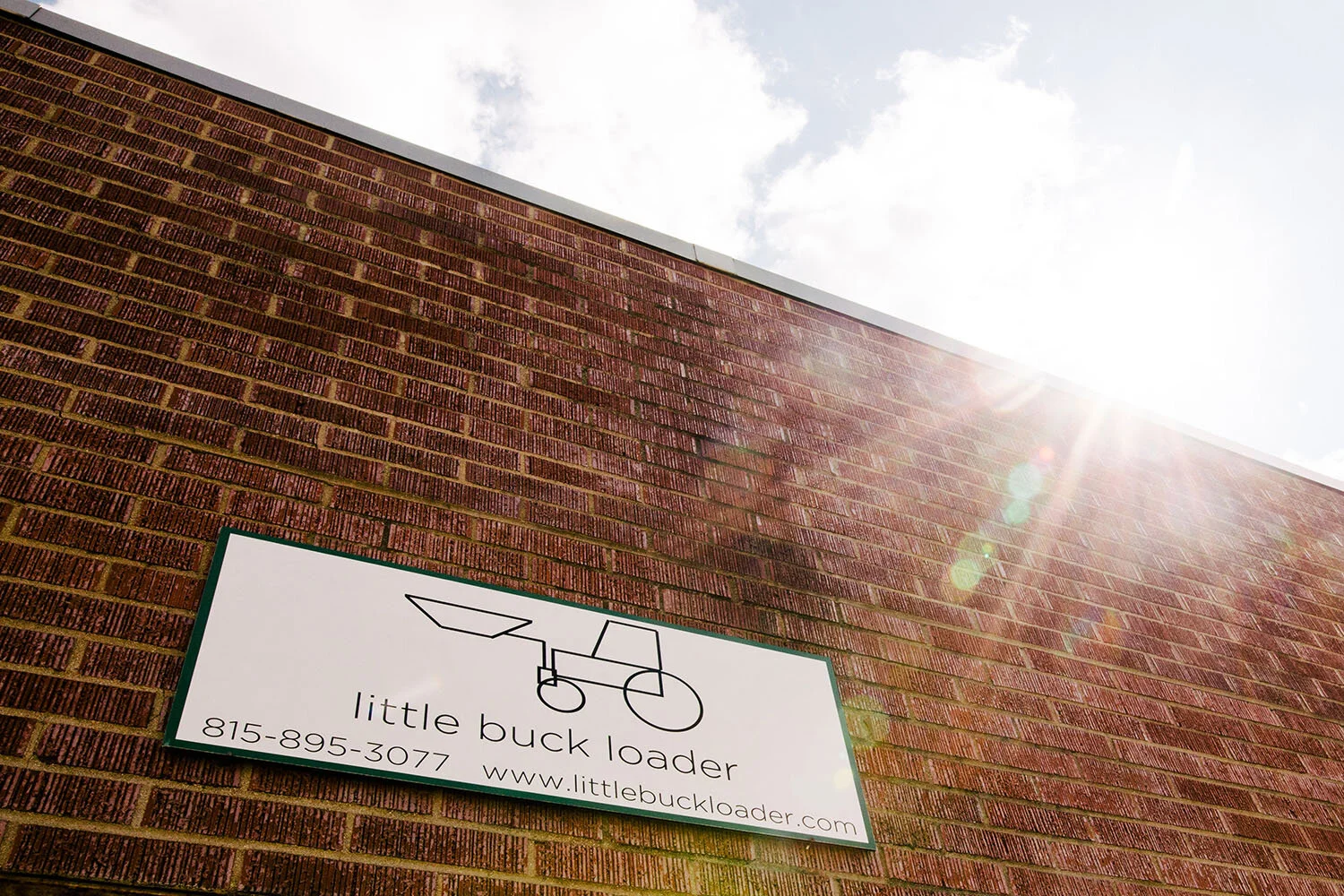 Front End Loader Attachments for John Deere | Tractor Loaders