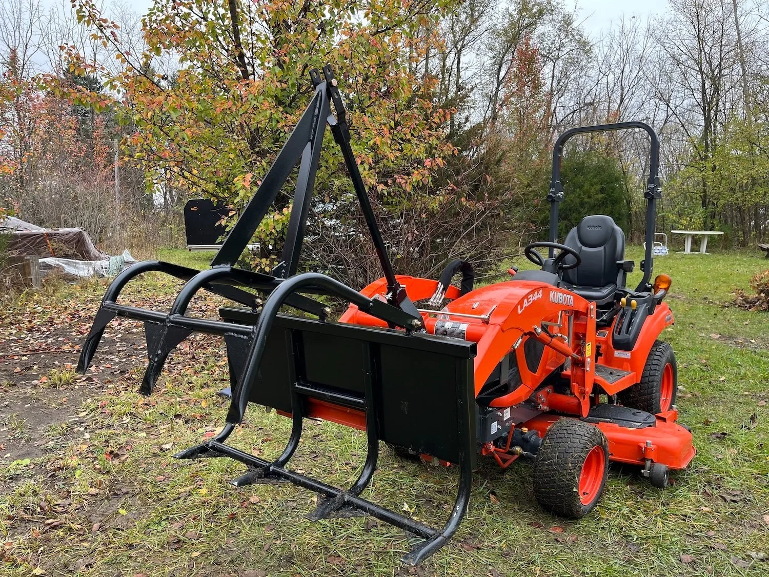 JD Talon Mechanical Grapple for John Deere
