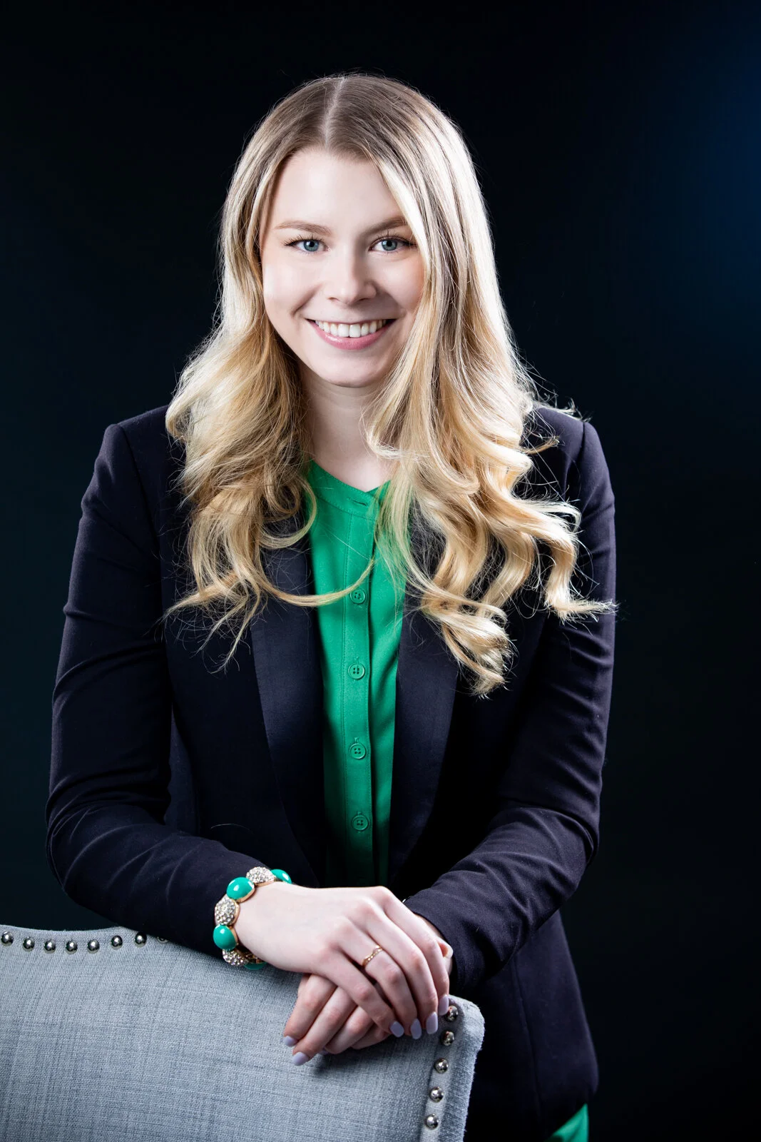 How To Look Good And Feel Confident For A Professional Headshot Photo