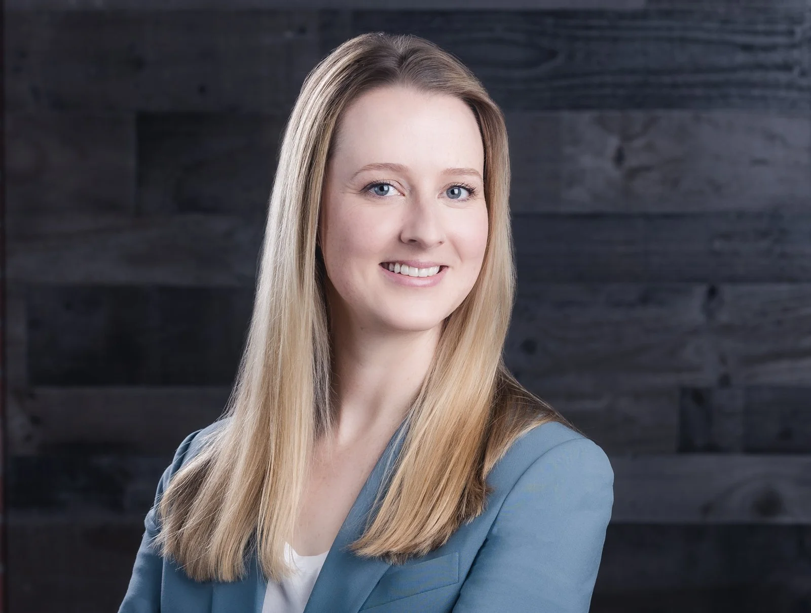 Why You Need a New Professional Headshot and What Colors To Wear