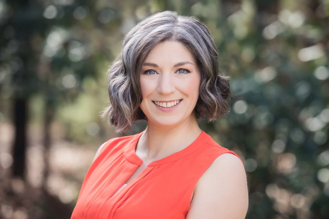 Why You Need a New Professional Headshot and What Colors To Wear